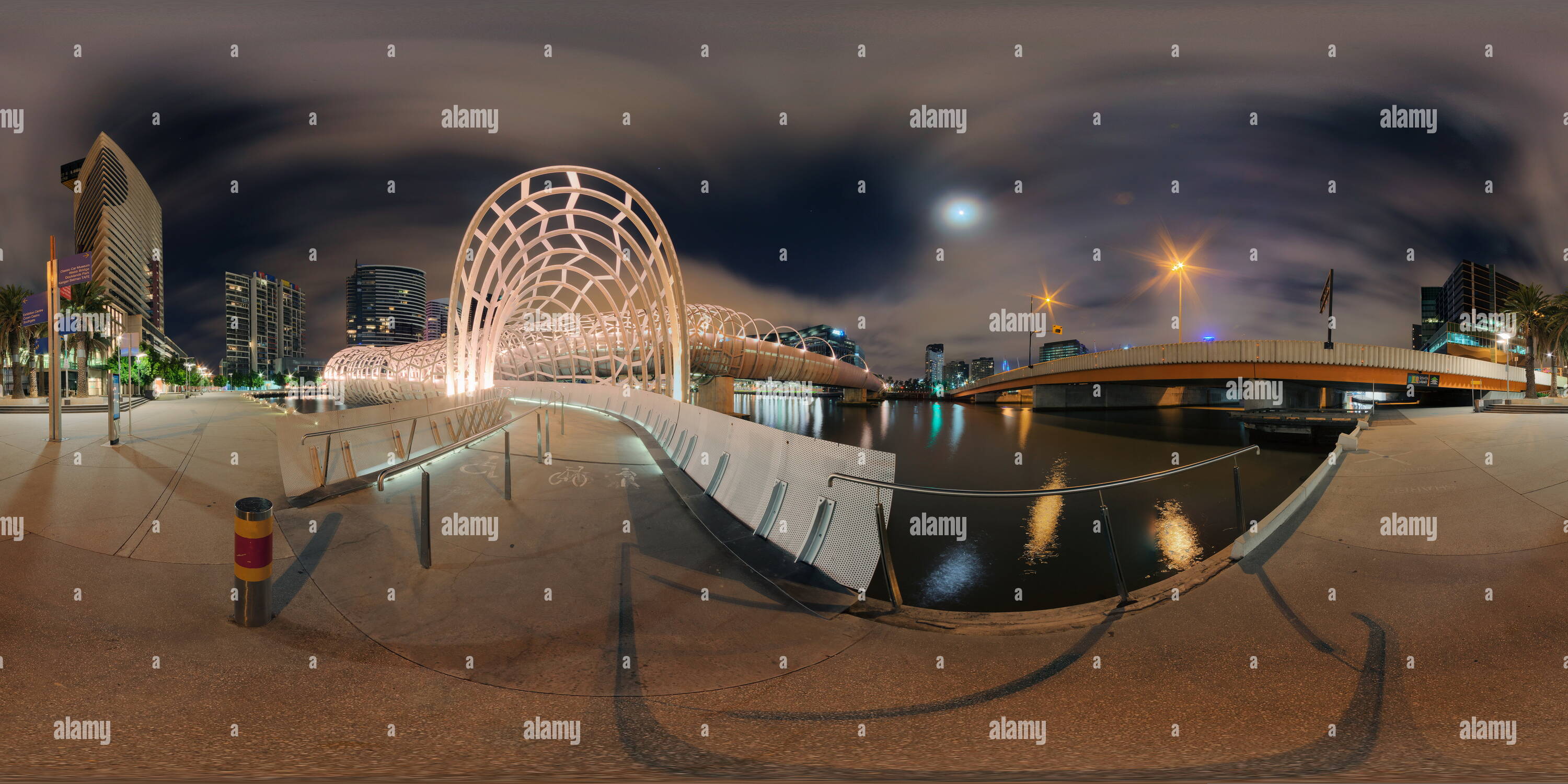 360° view of Webb Bridge Exterior - Docklands, Melbourne - Alamy