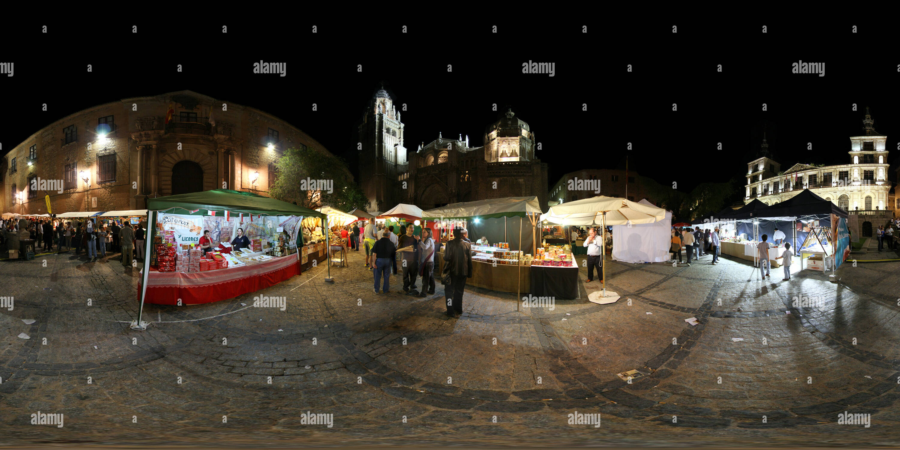360° view of Toledo City Hall Square - Alamy