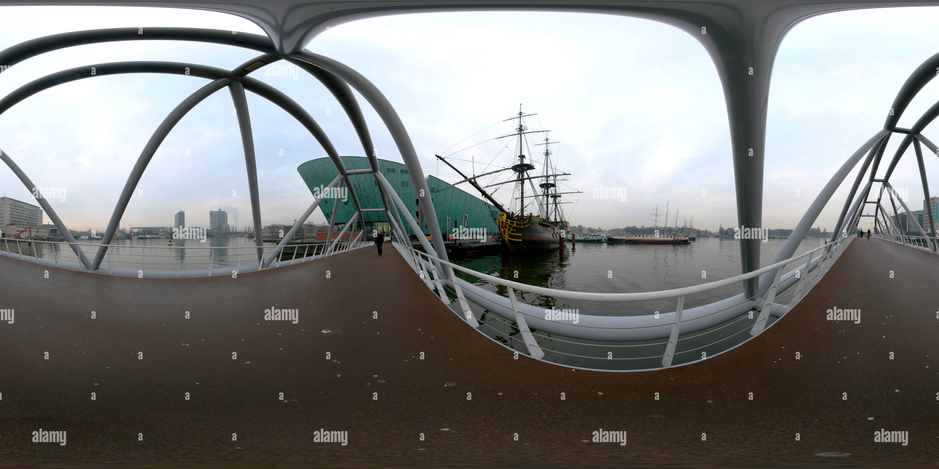 360° view of Oosterdok and NEMO (Amsterdam - Alamy