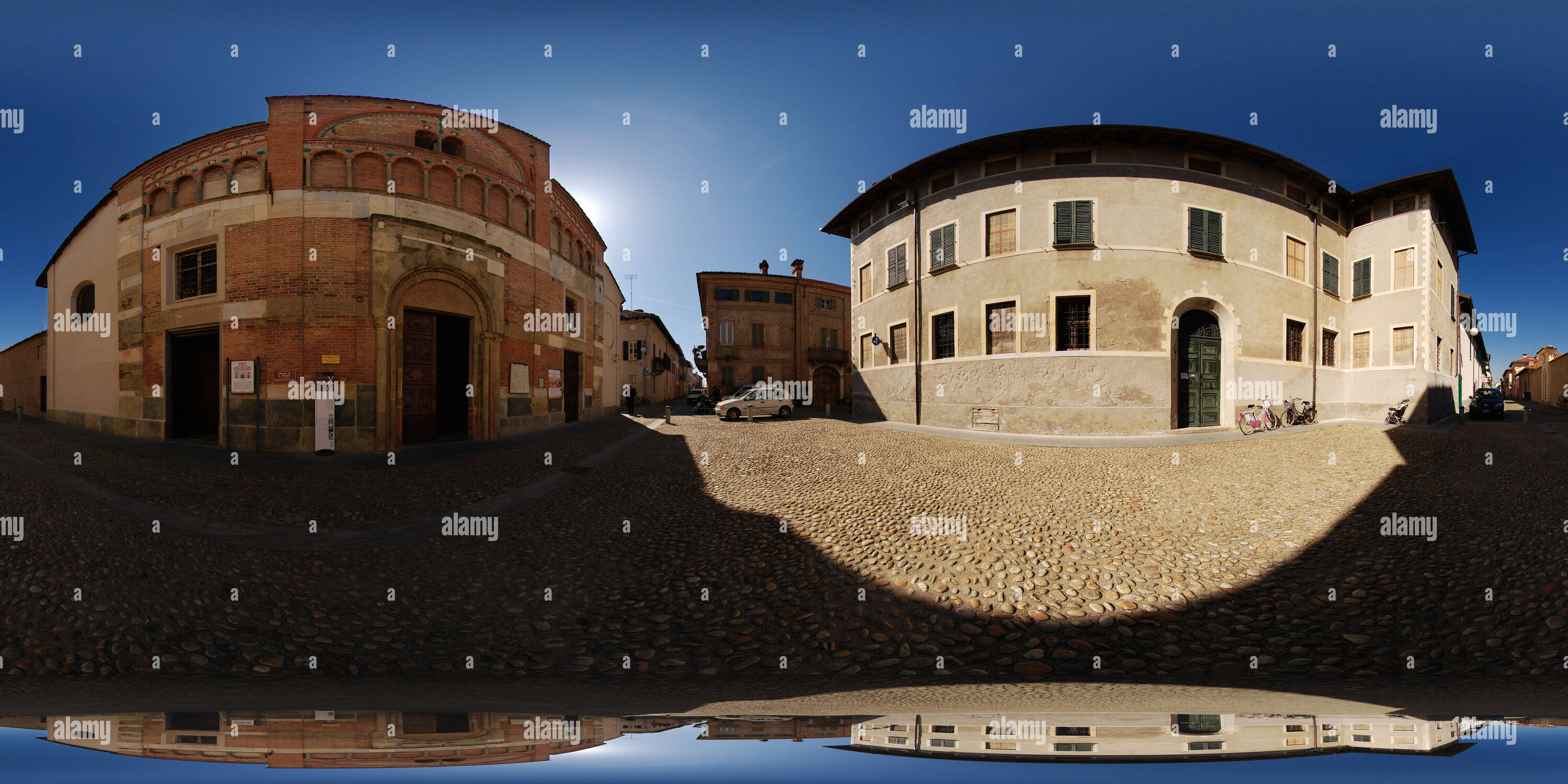 360° view of Cherasco, San Pietro Church - Alamy