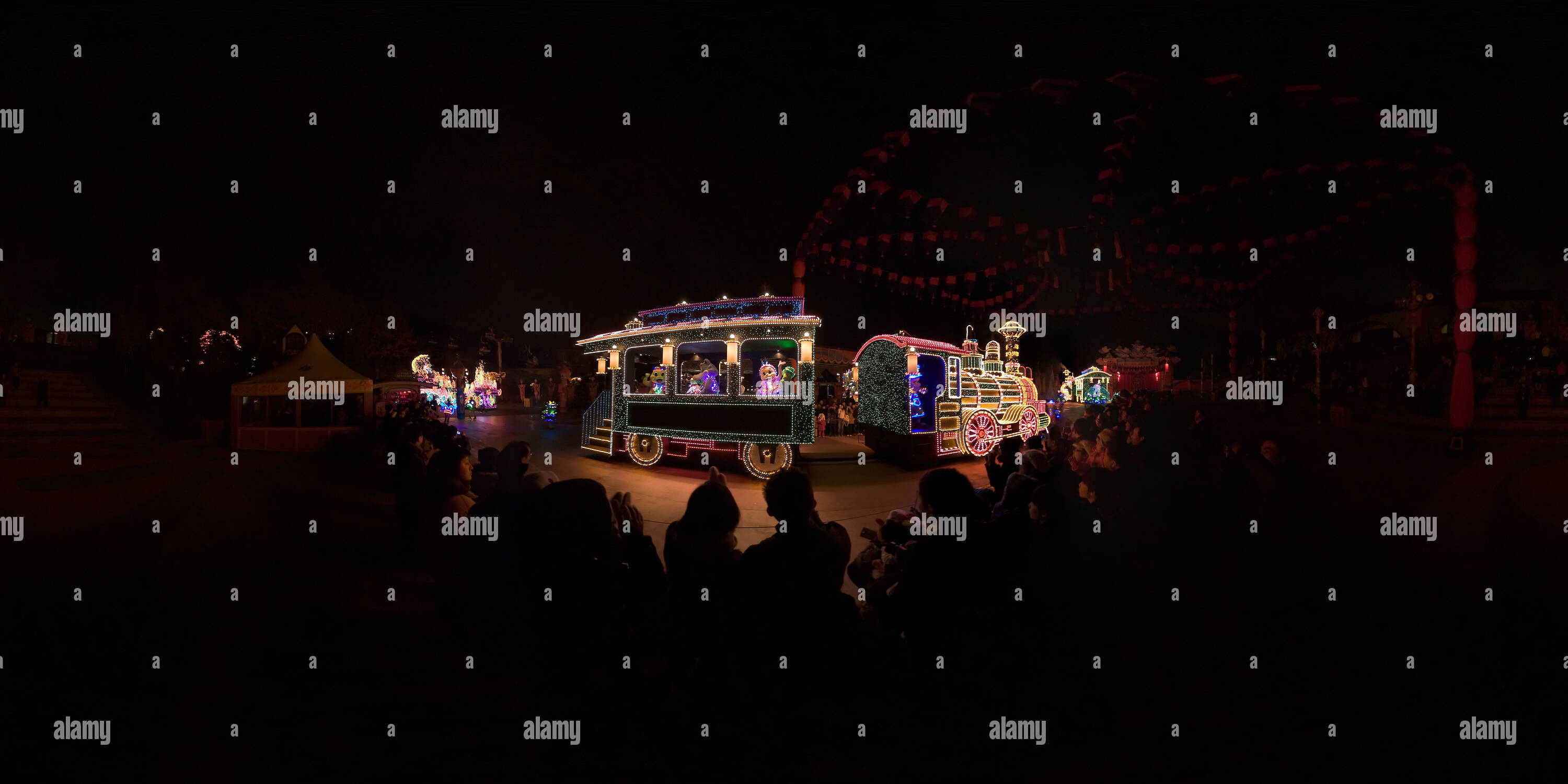 360° view of Everland - Moonlight parade - Alamy