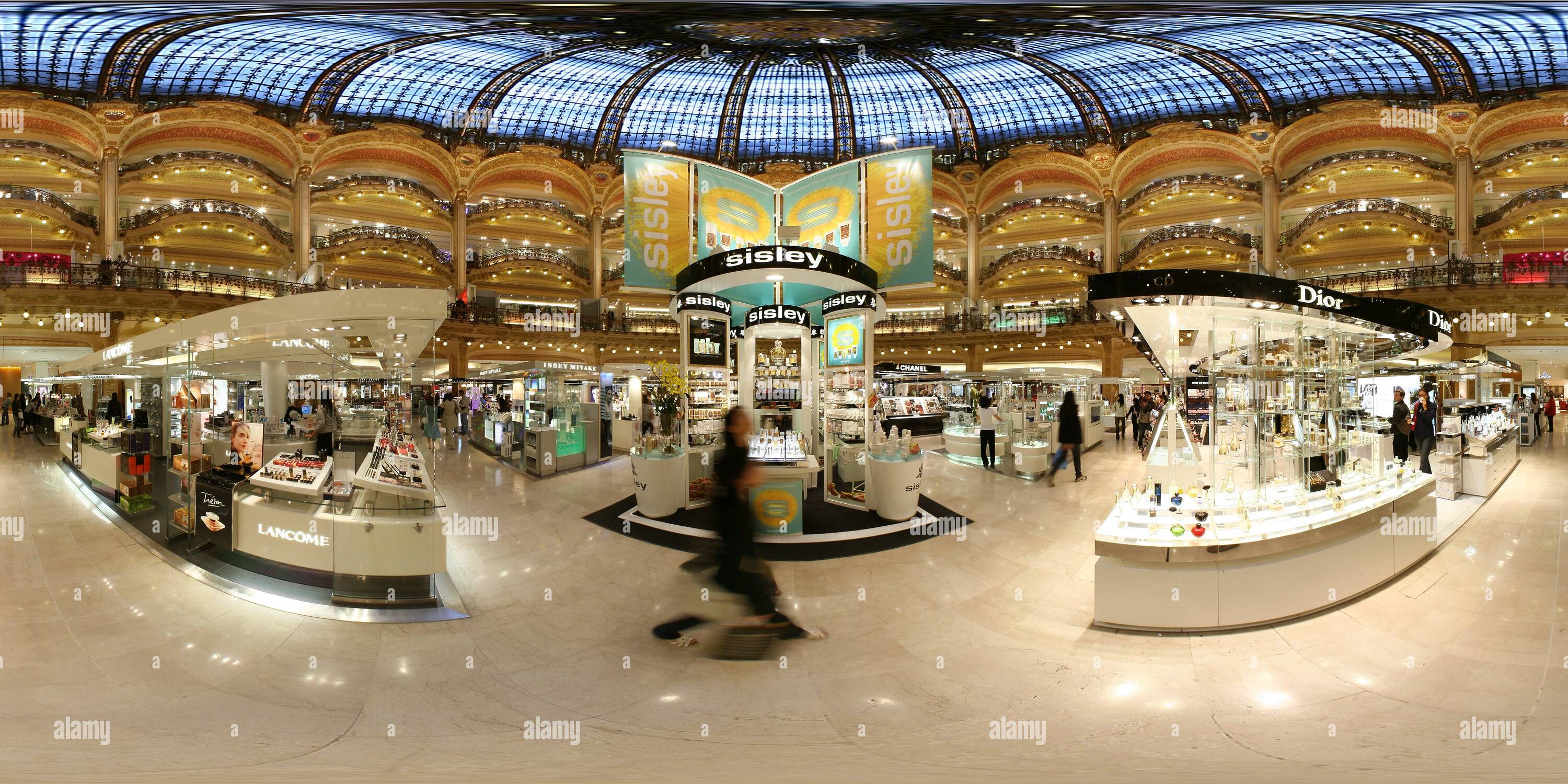 360° view of Galleries Lafayette, Paris - Alamy