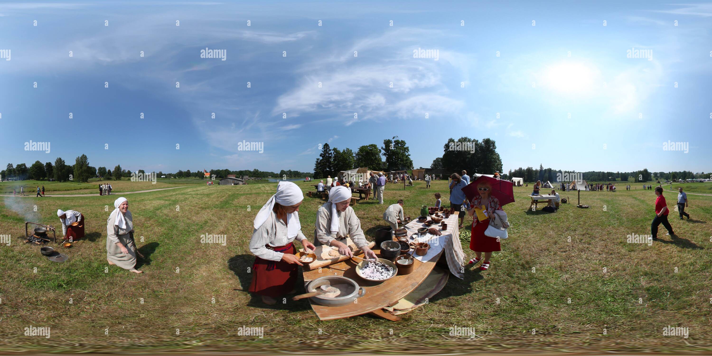 Tradicionalie edieni hi-res stock photography and images - Alamy