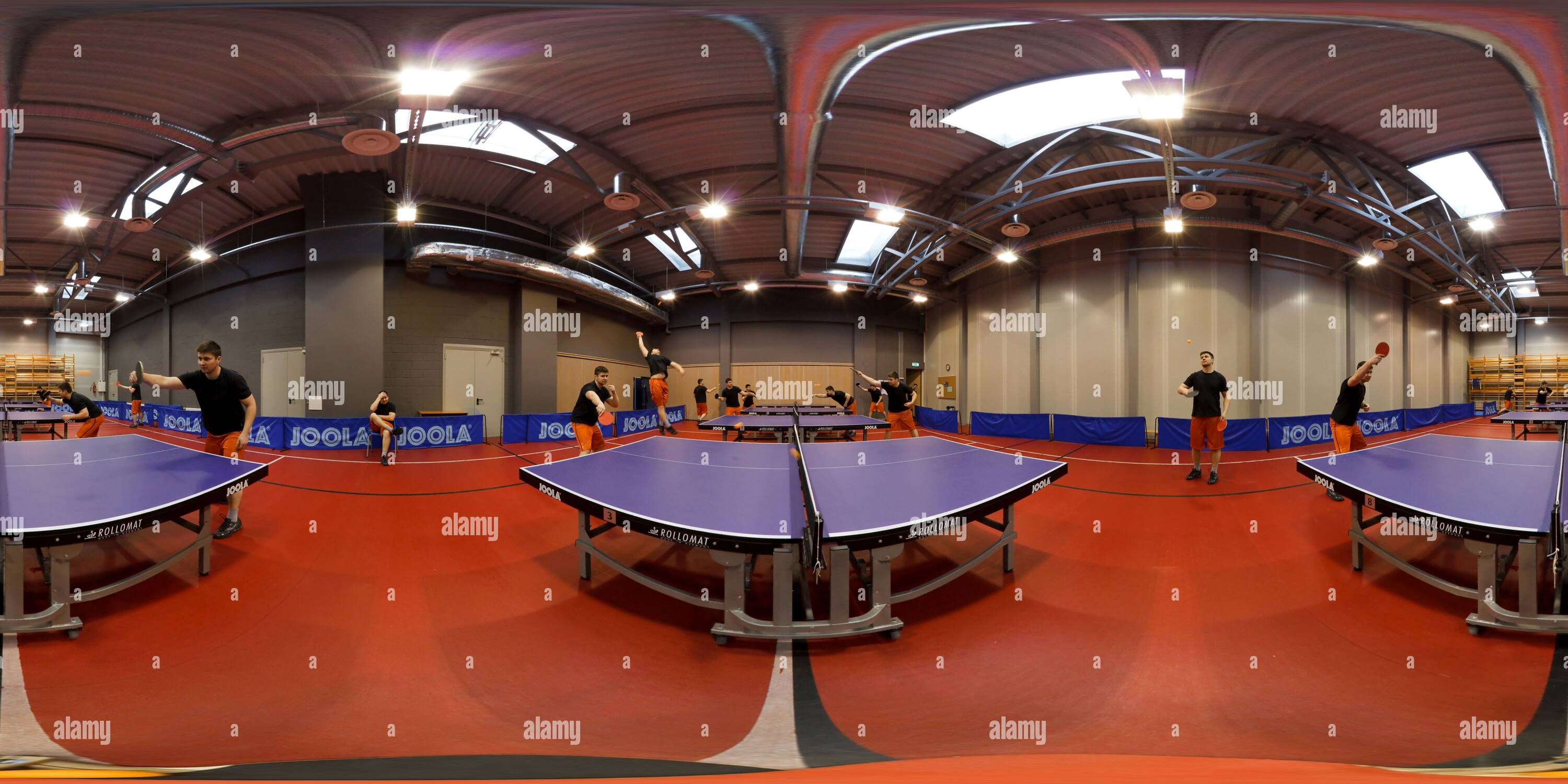 360° view of One man game - Alamy