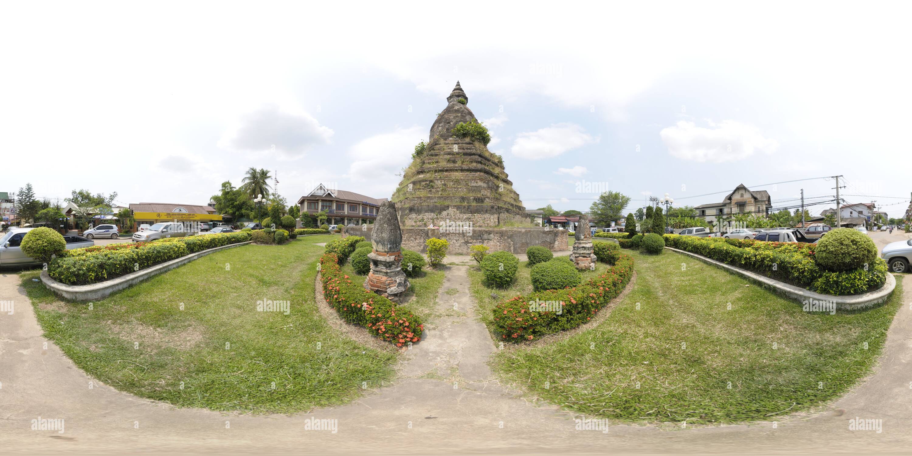 360° view of That Dam, Vientiane, Laos - Alamy