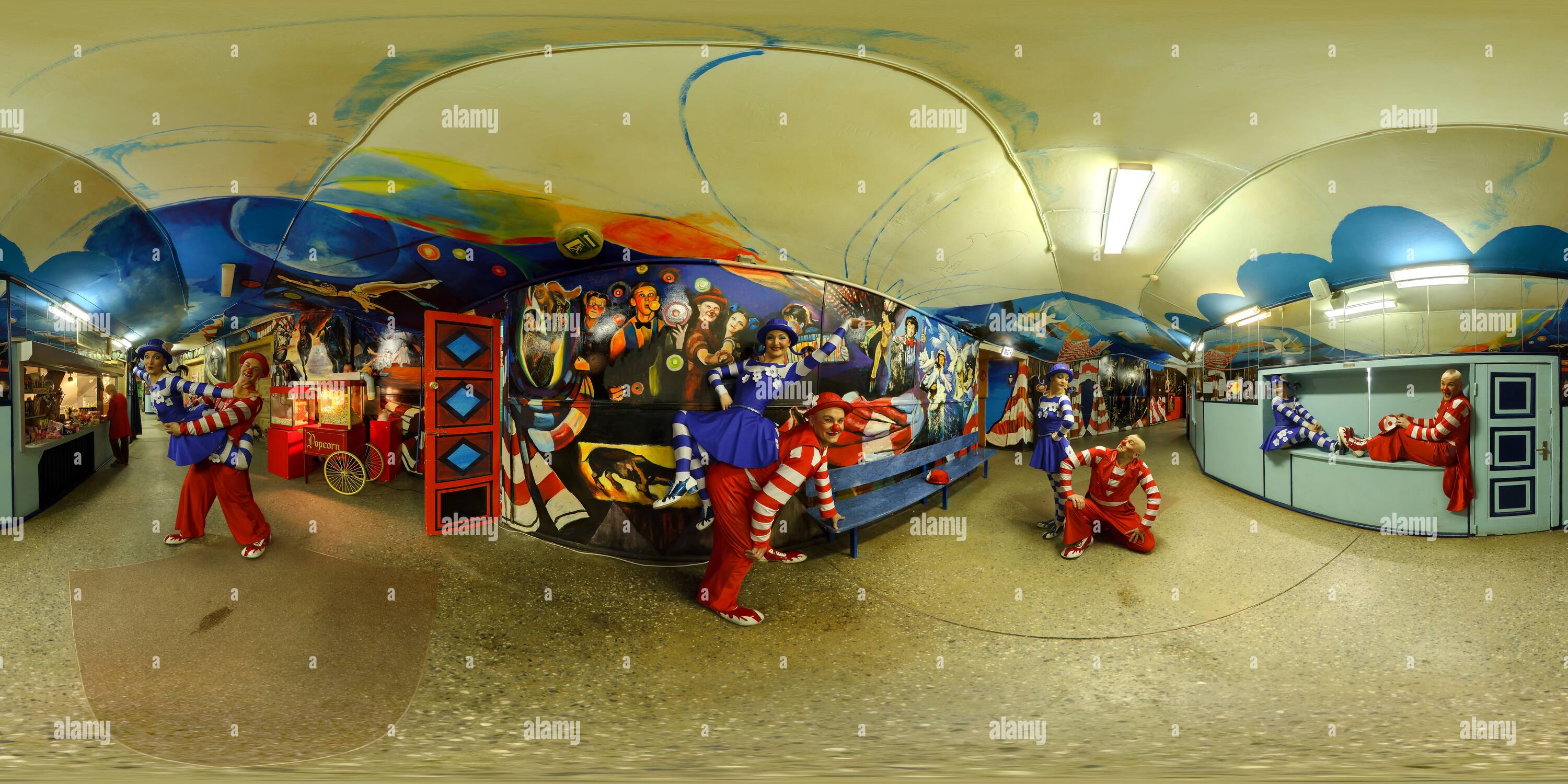 360° view of Clowns Gena and Katya at Riga Circus, Latvia - Alamy