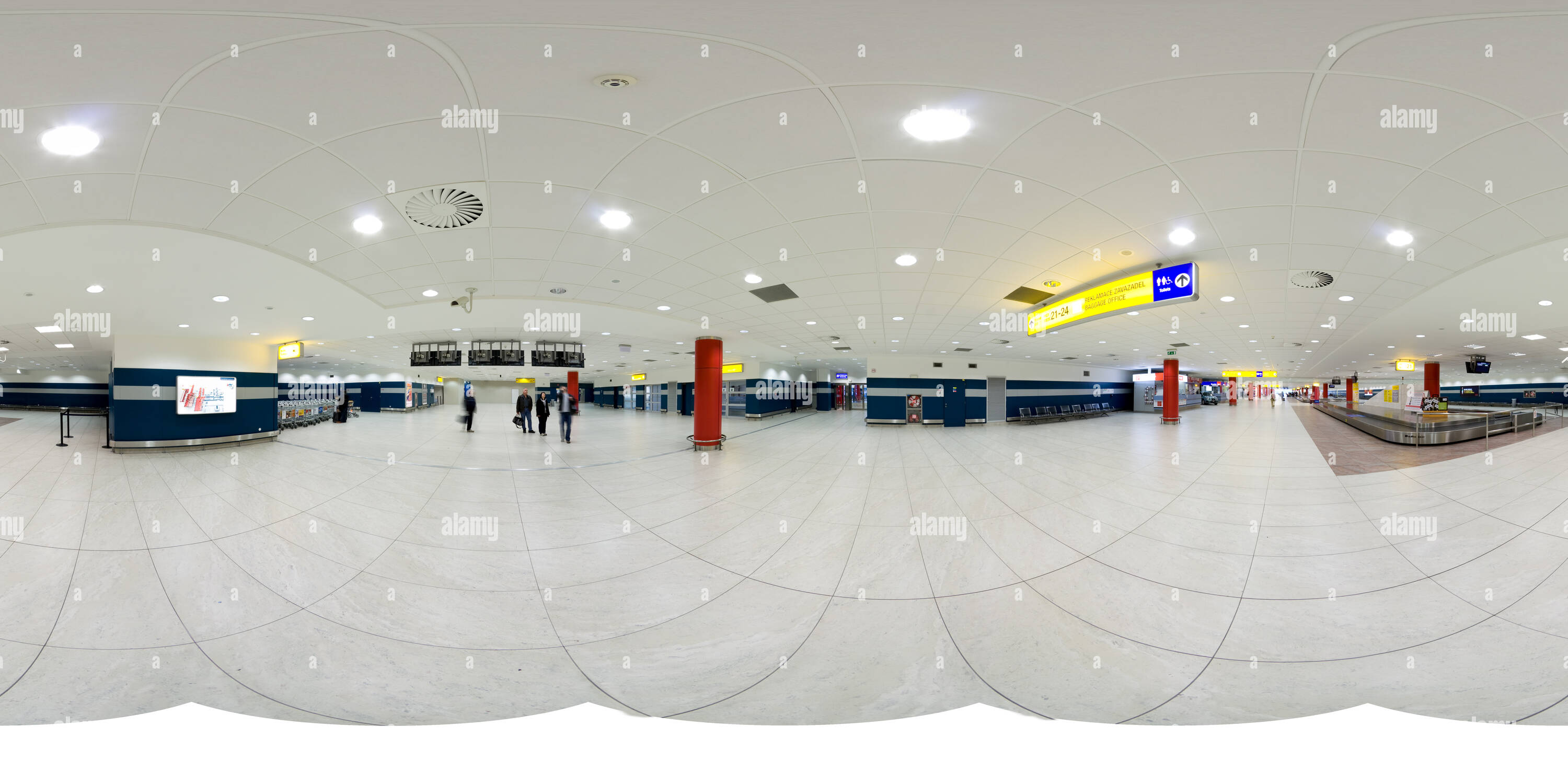 360° view of Terminal 2 Baggage Claim - Alamy