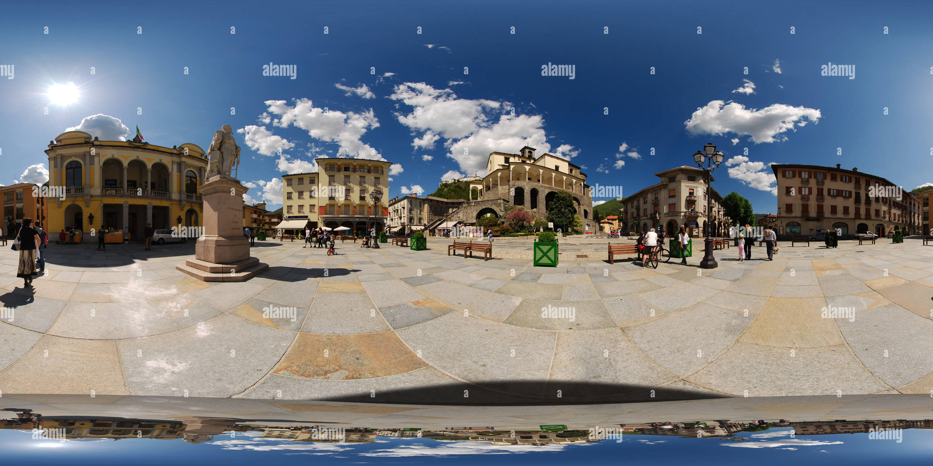 360° view of Varallo Sesia, Piazza Vittorio Emanuele II - Alamy