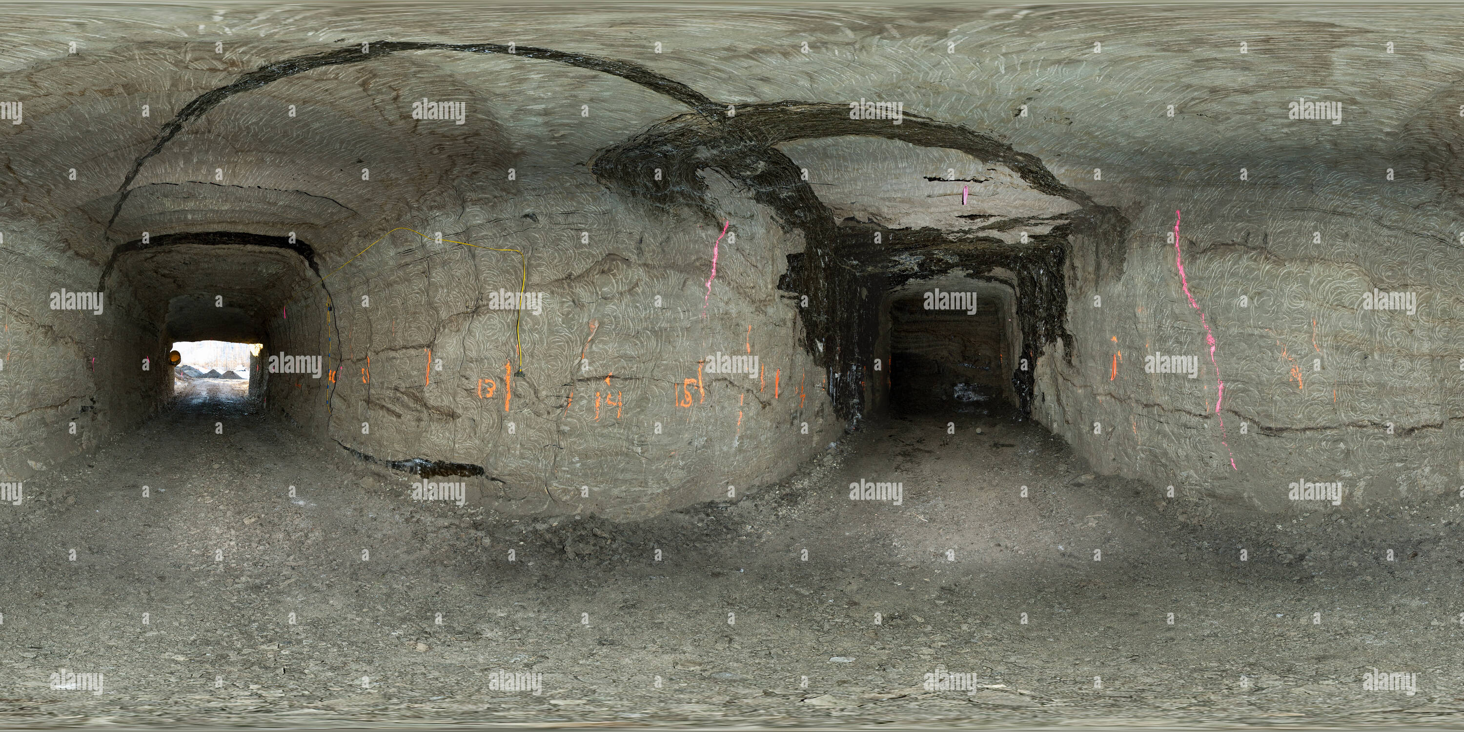 360° view of Fox Permafrost Tunnel Extension 25m - Alamy