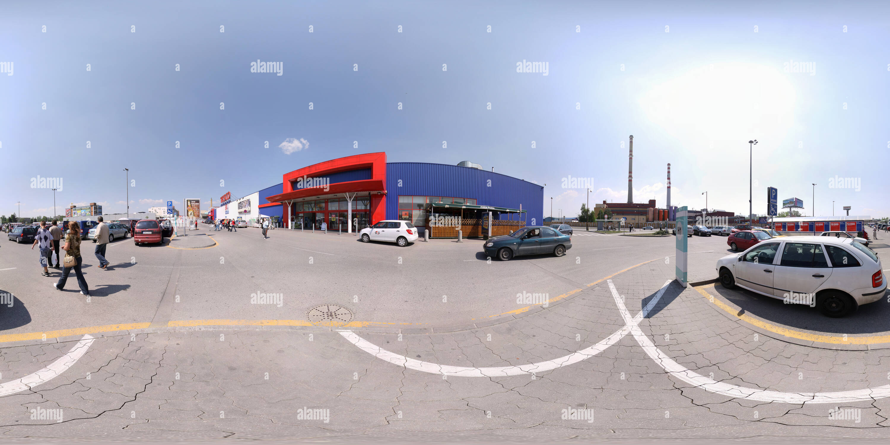 360° view of Hypermarket Tesco Zilina - Alamy