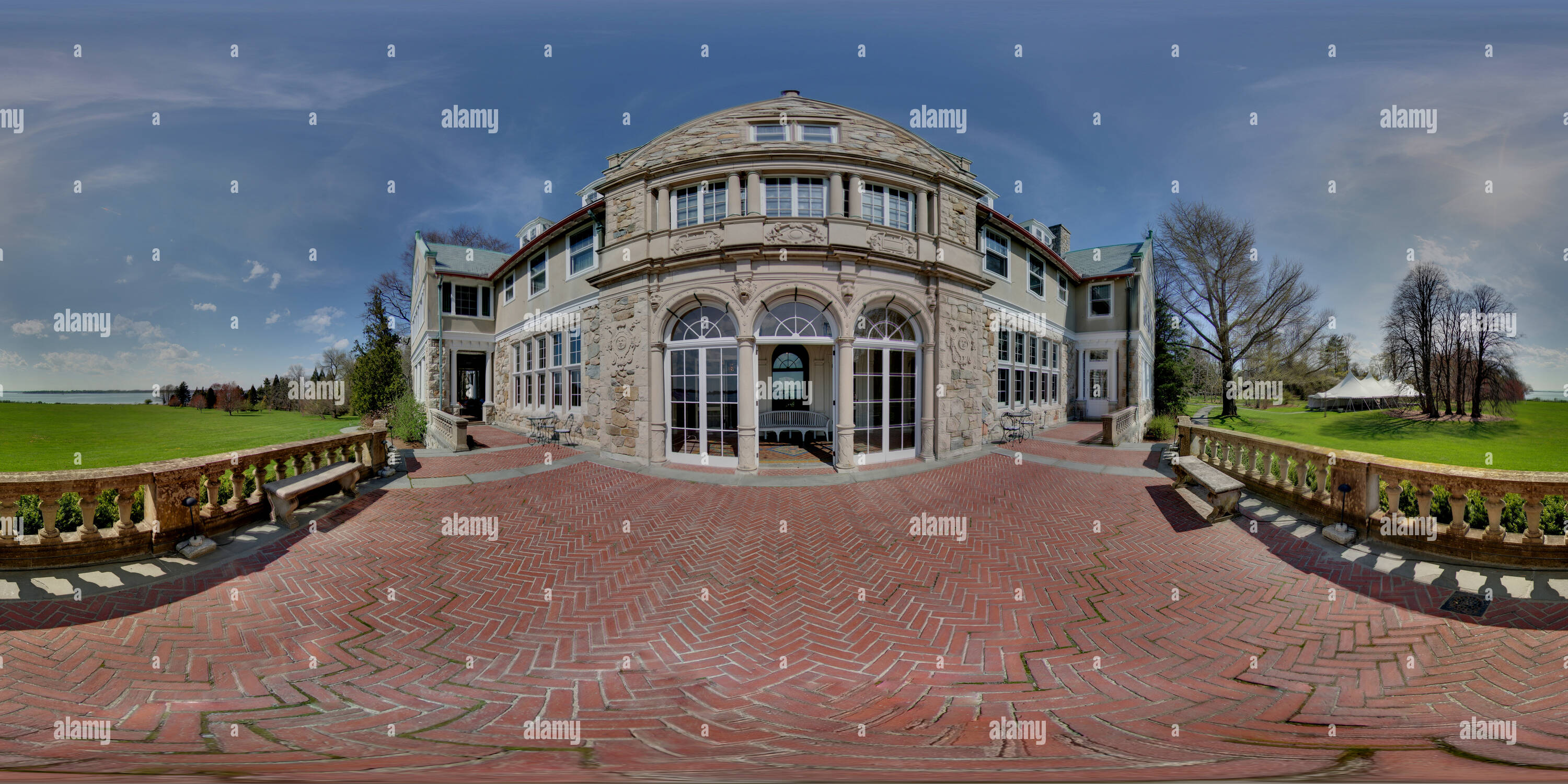 360° view of Blithewold Mansion Veranda - Alamy