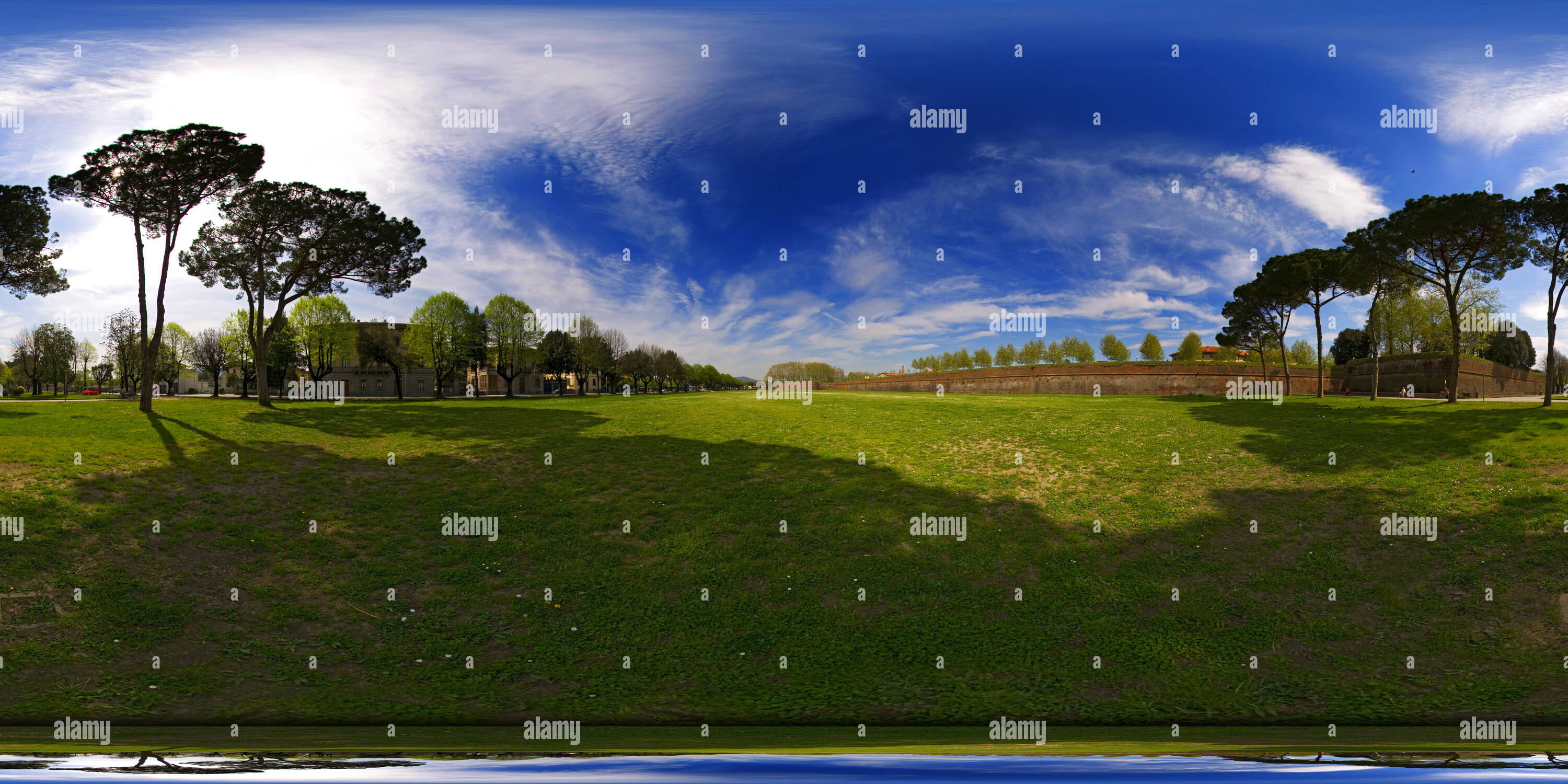 360° view of Bastion Santa Maria, Walls of Lucca - Alamy