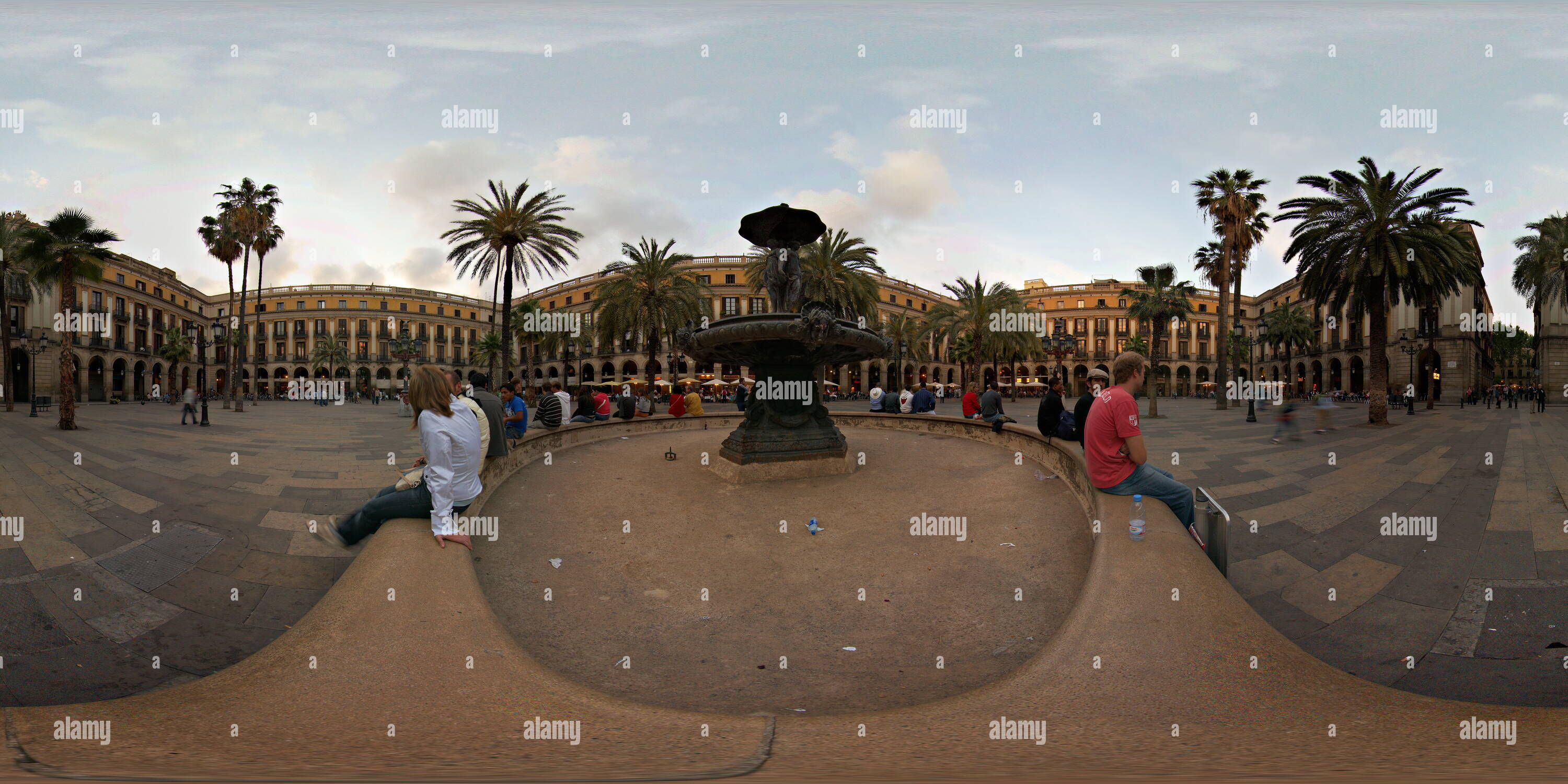 360° view of Barcelona, Placa Reial - Alamy
