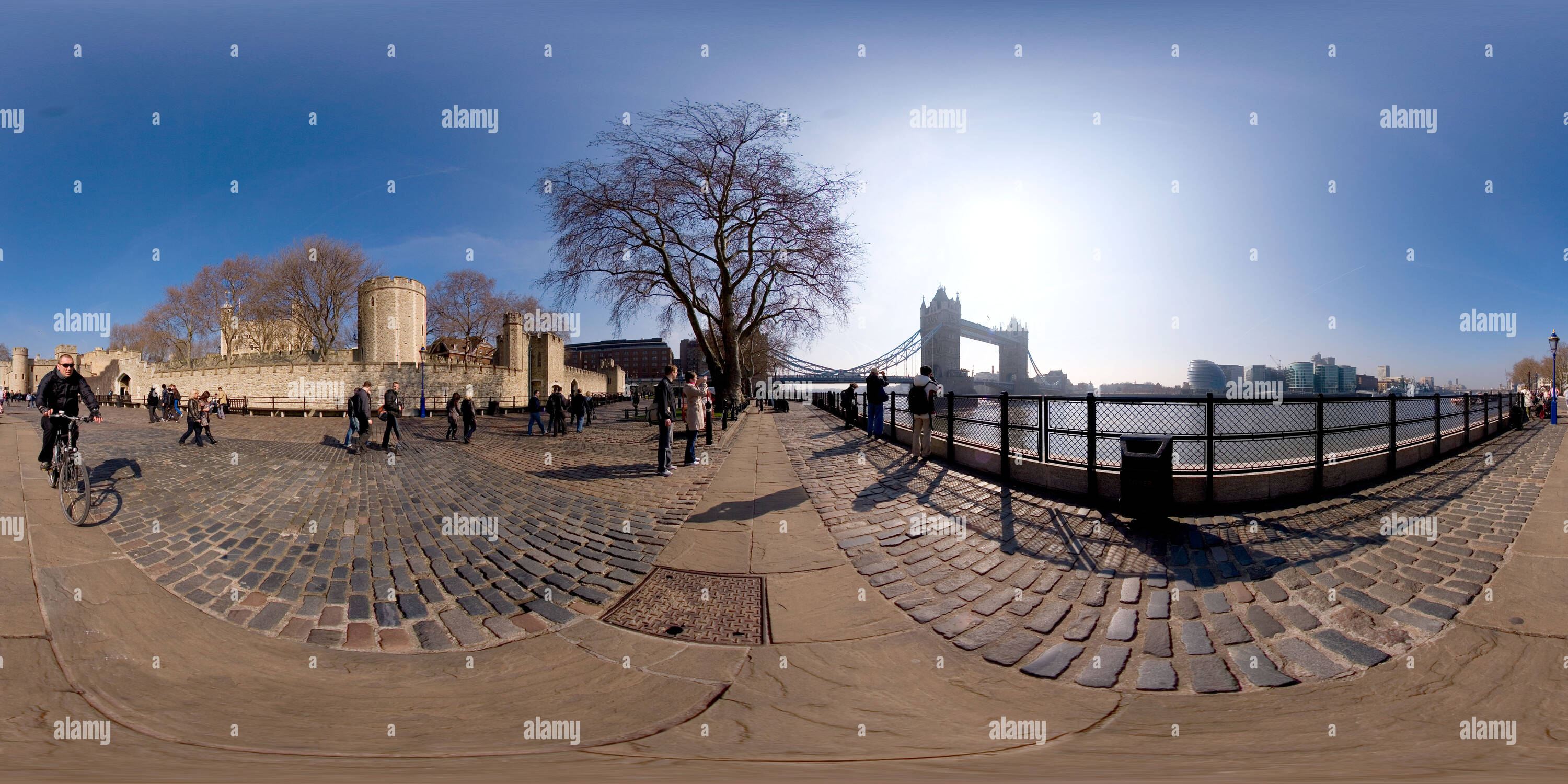 360° view of Tower of london - Alamy
