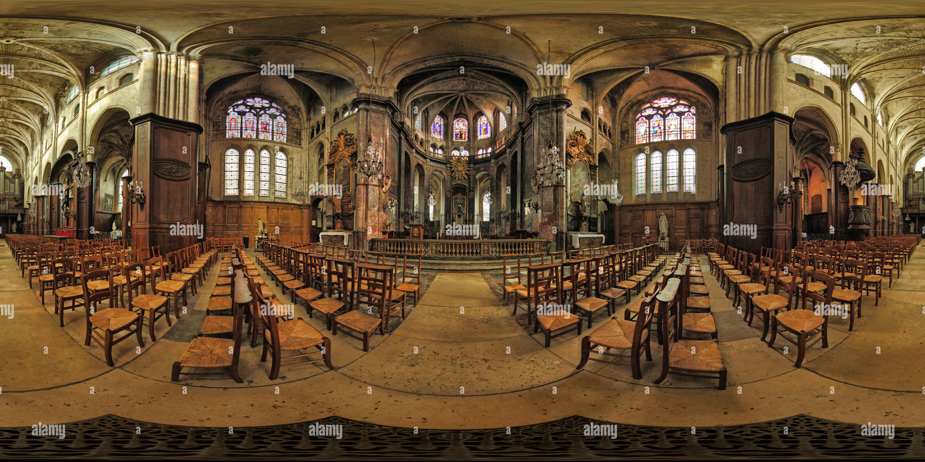 360° view of Compiegne Saint Jaques Church - Alamy