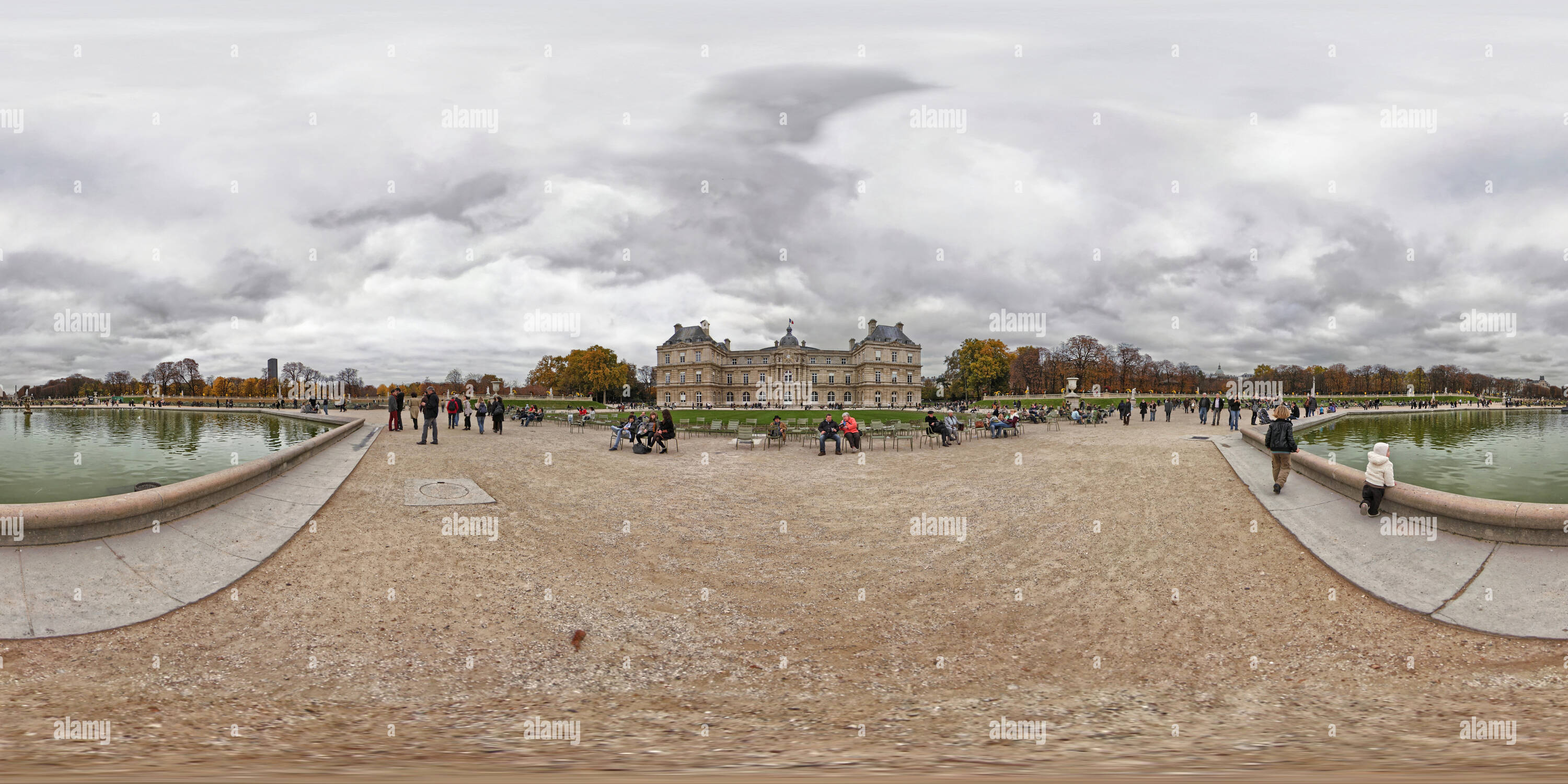 360° view of Jardin Luxembourg Senate 30 10 2011 paris - Alamy