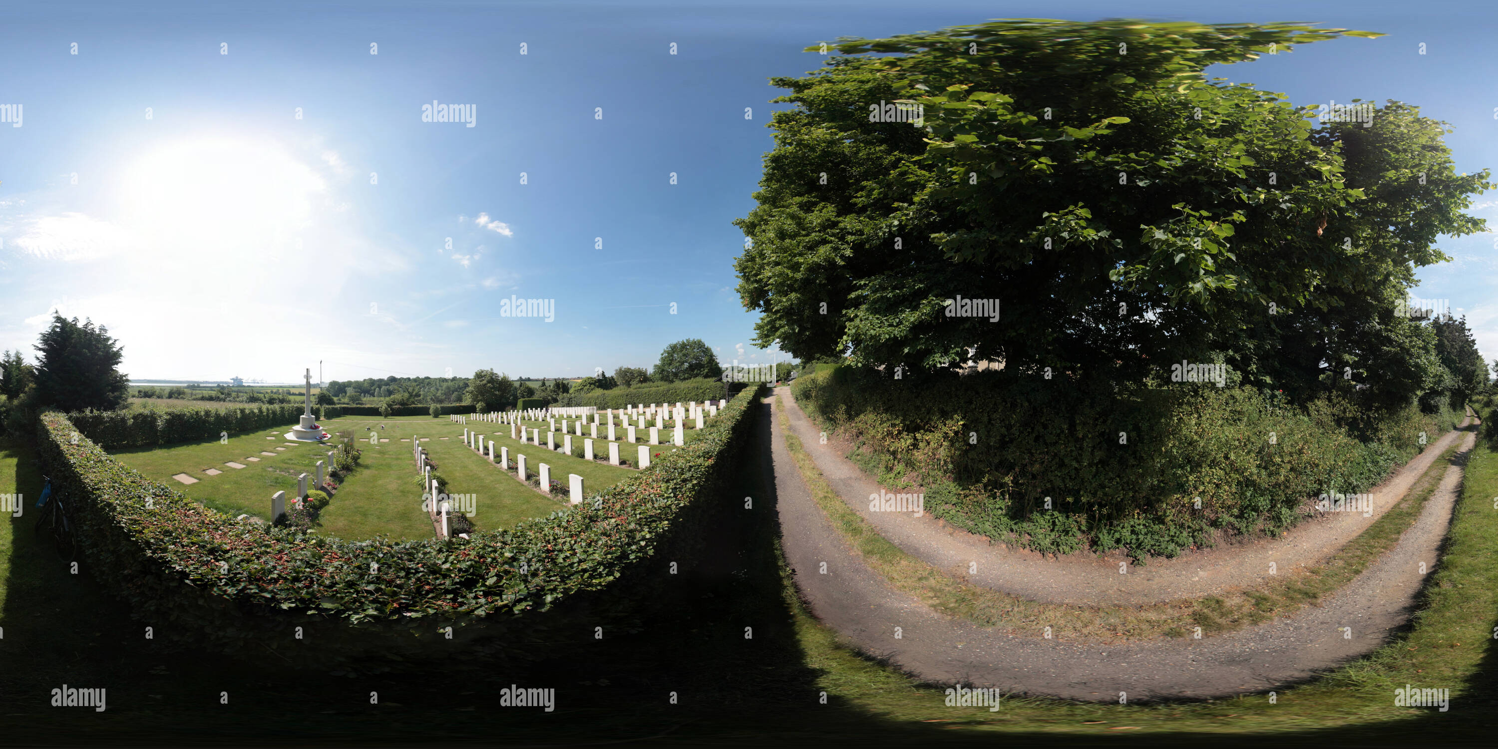 Chelmondiston hi-res stock photography and images - Alamy