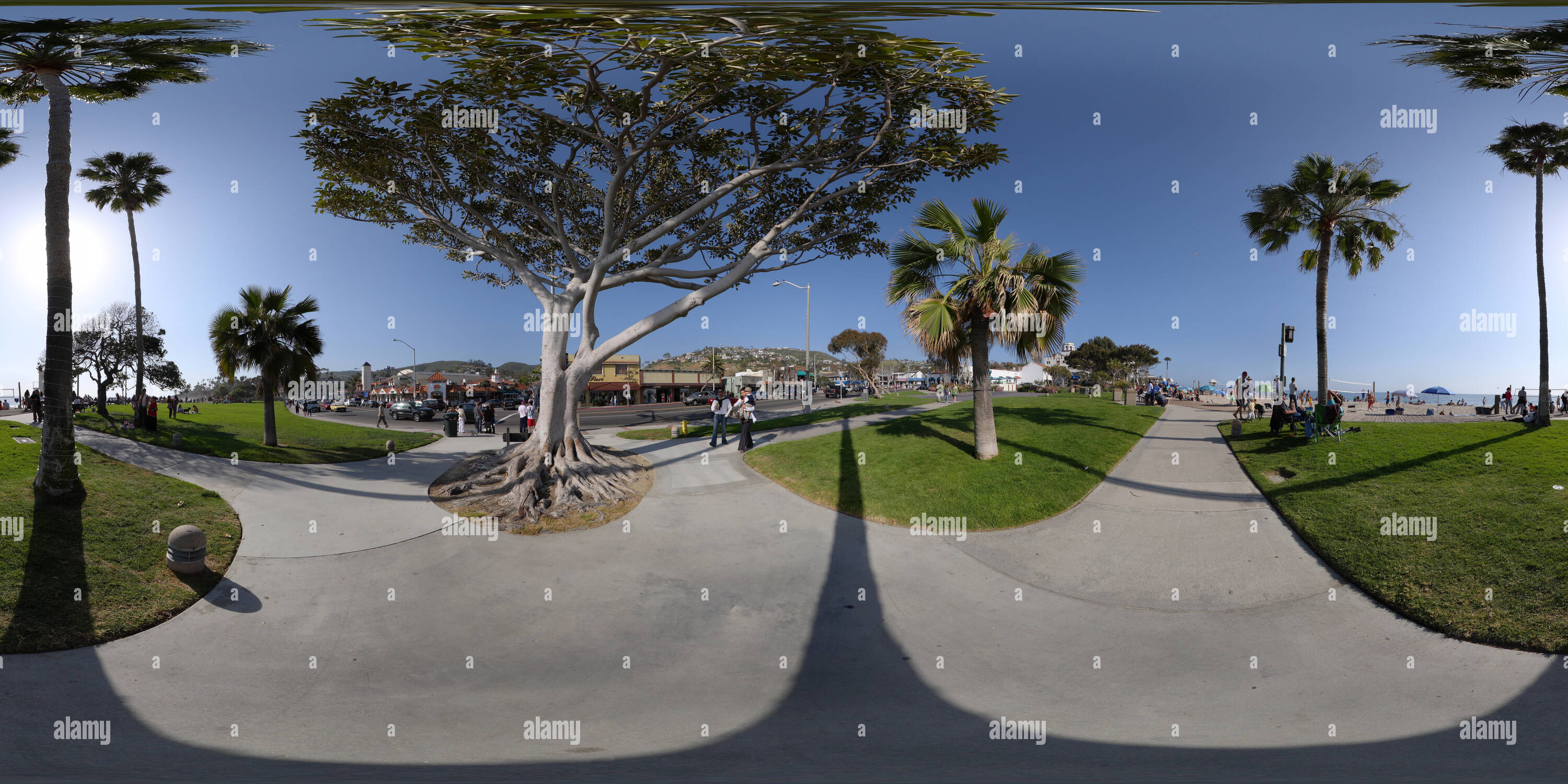 360° view of Main Beach Park Laguna Beach - Alamy