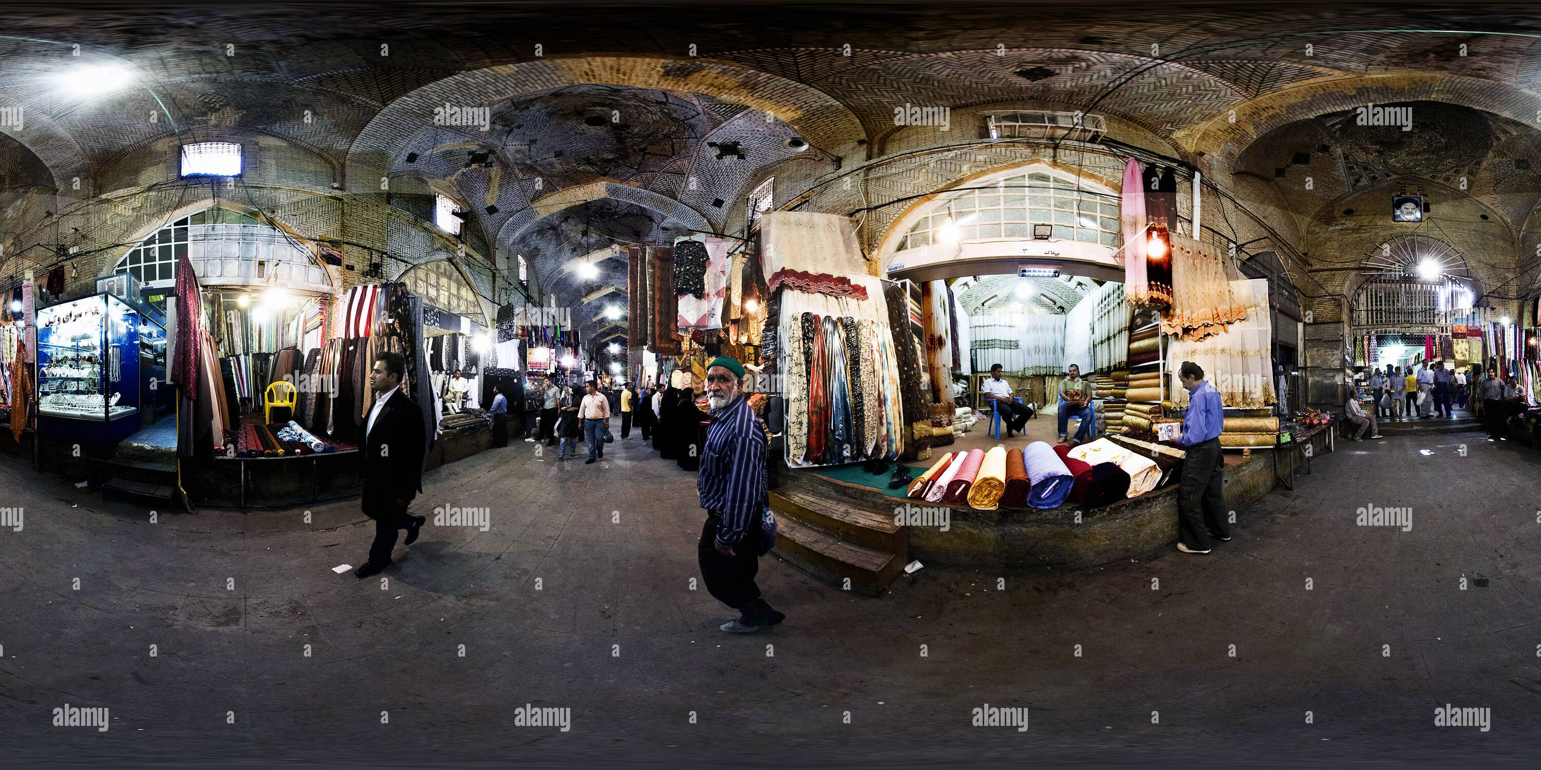 360° view of Shiraz Old Bazaar Iran - Alamy