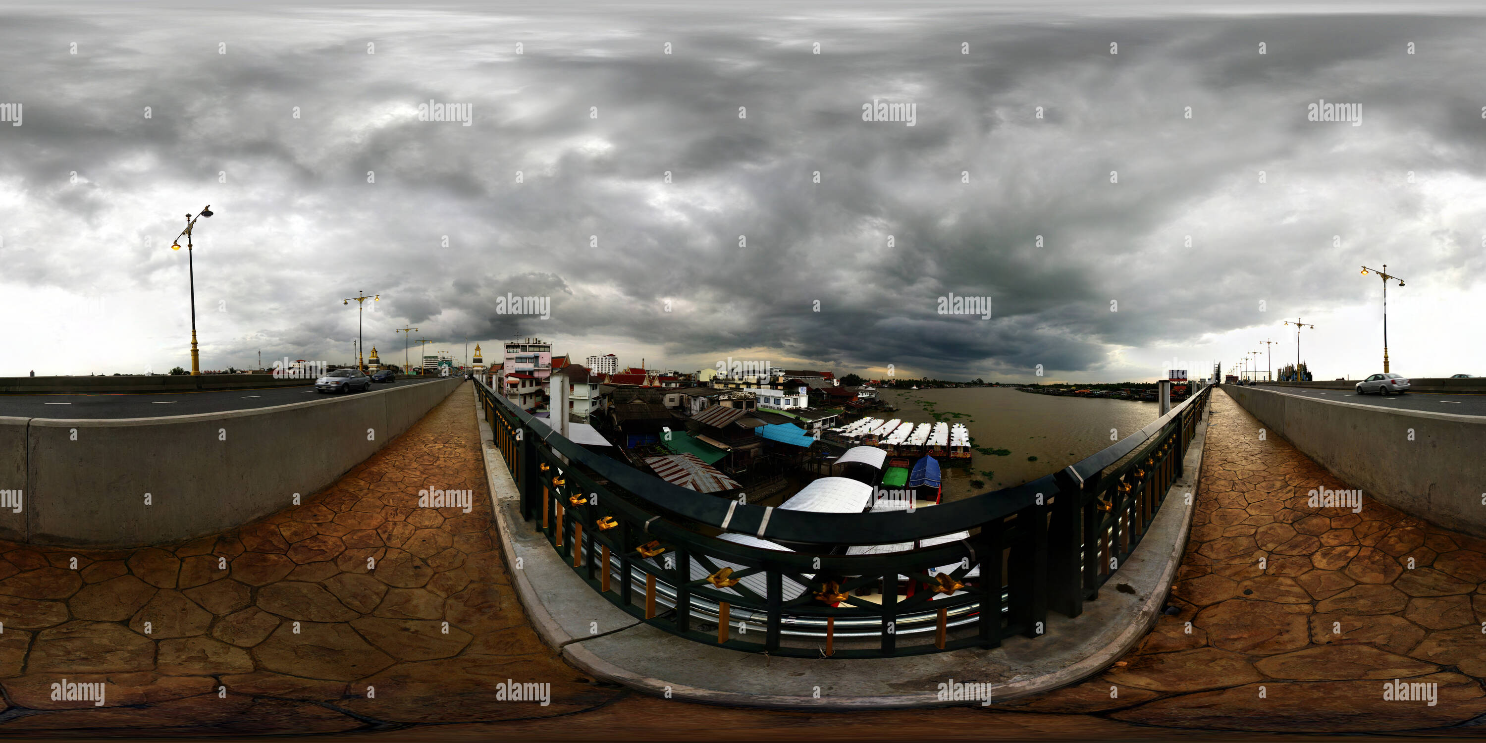 360° view of Pakkred Pier Nonthaburi - Alamy