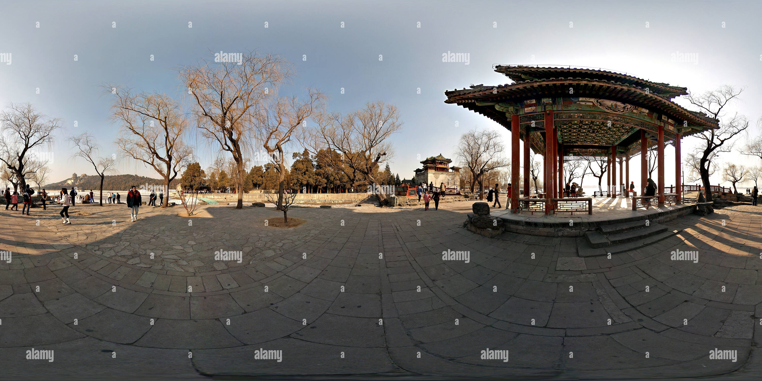 360° view of Summer Palace Beijing, Heralding Spring Pavilion - Alamy
