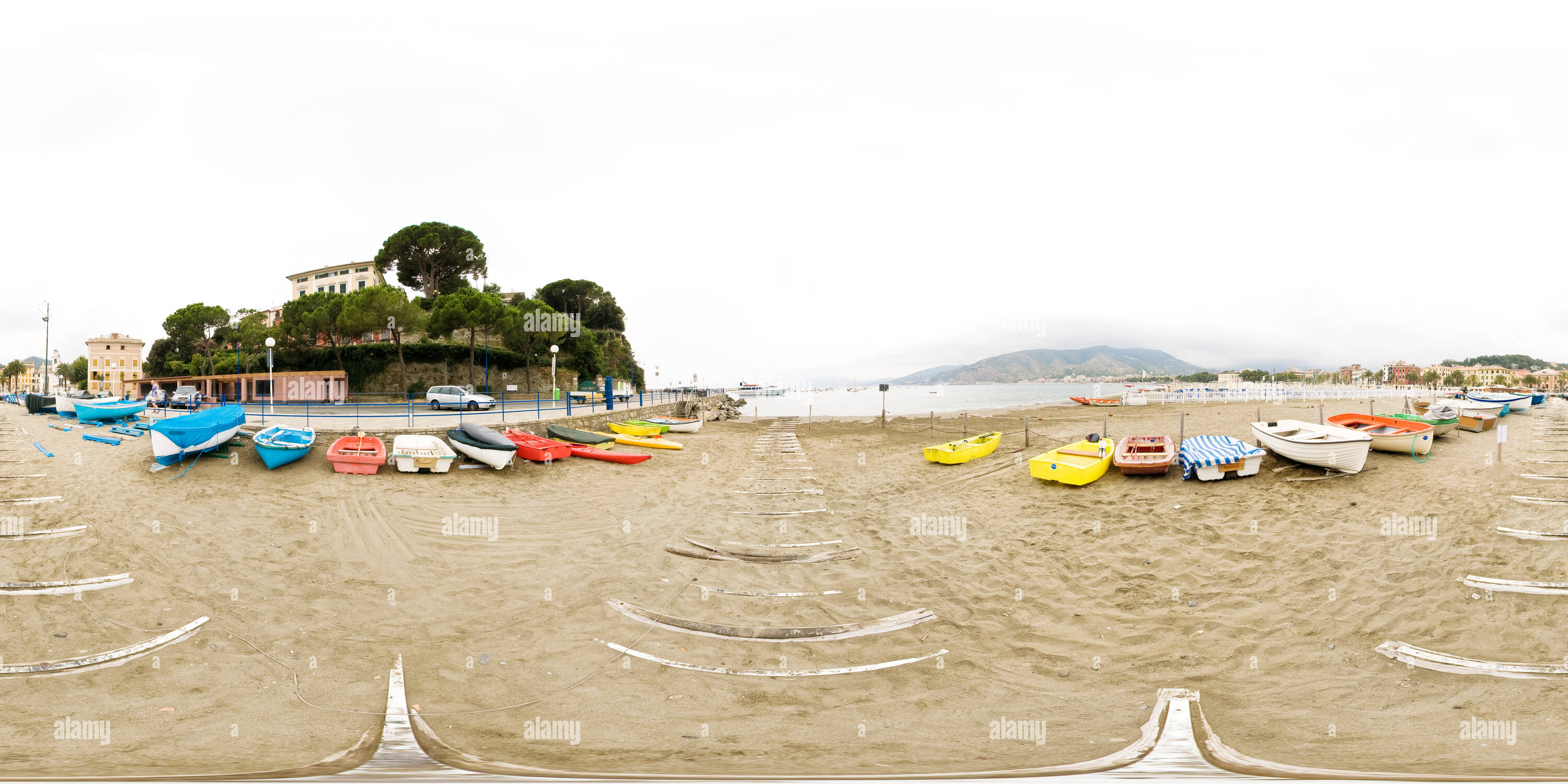 360° view of barche in secca a Sestri Levante (GE) ITALY - Alamy