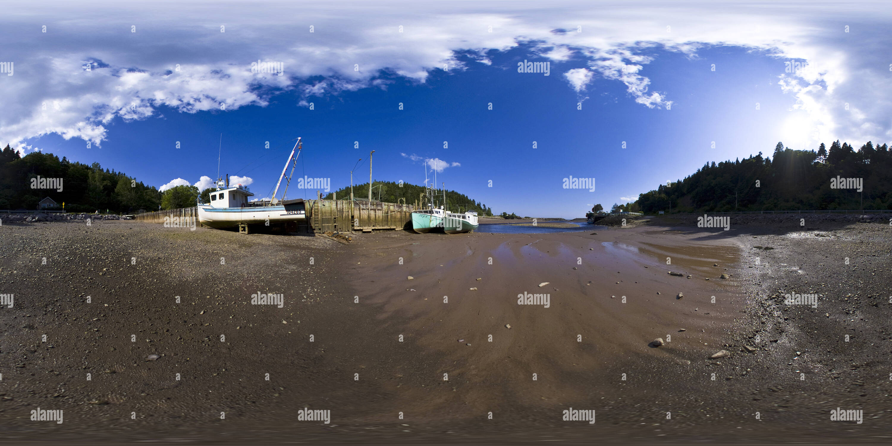 360° view of St Martin Low Tide At The Horbur2 - Alamy