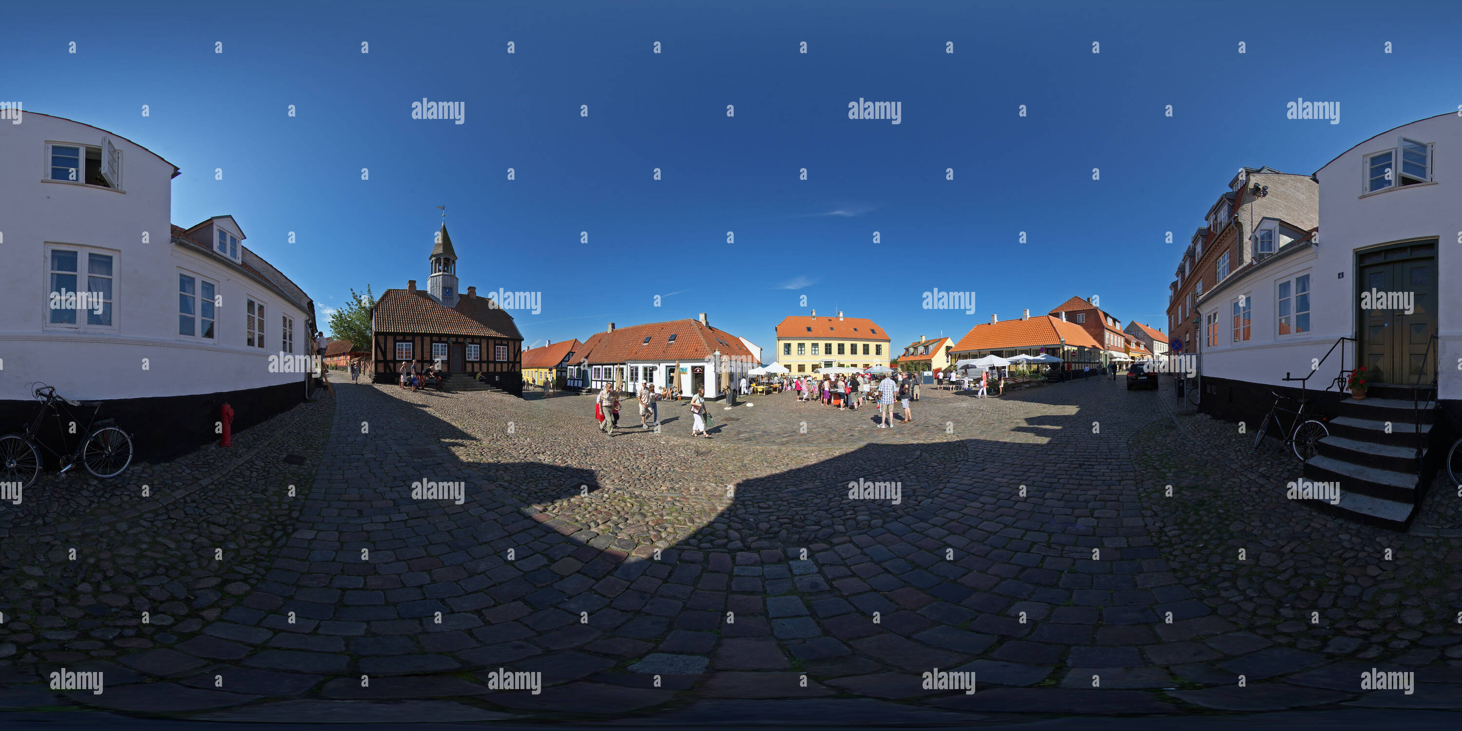 360° view of Town Square With The Tiny Town Hall - Alamy