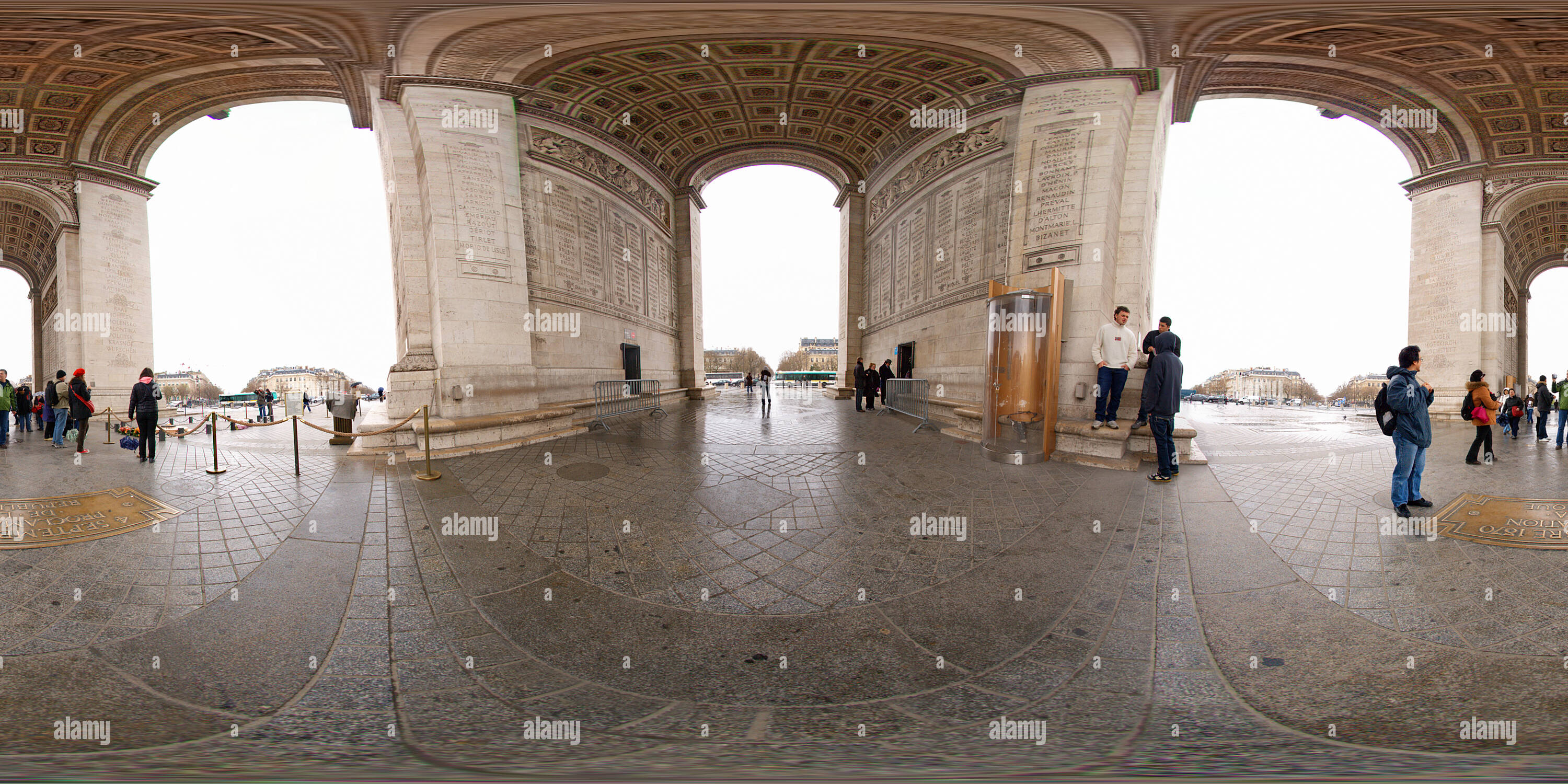 360° view of Underneath the Arc de Triomphe - Alamy