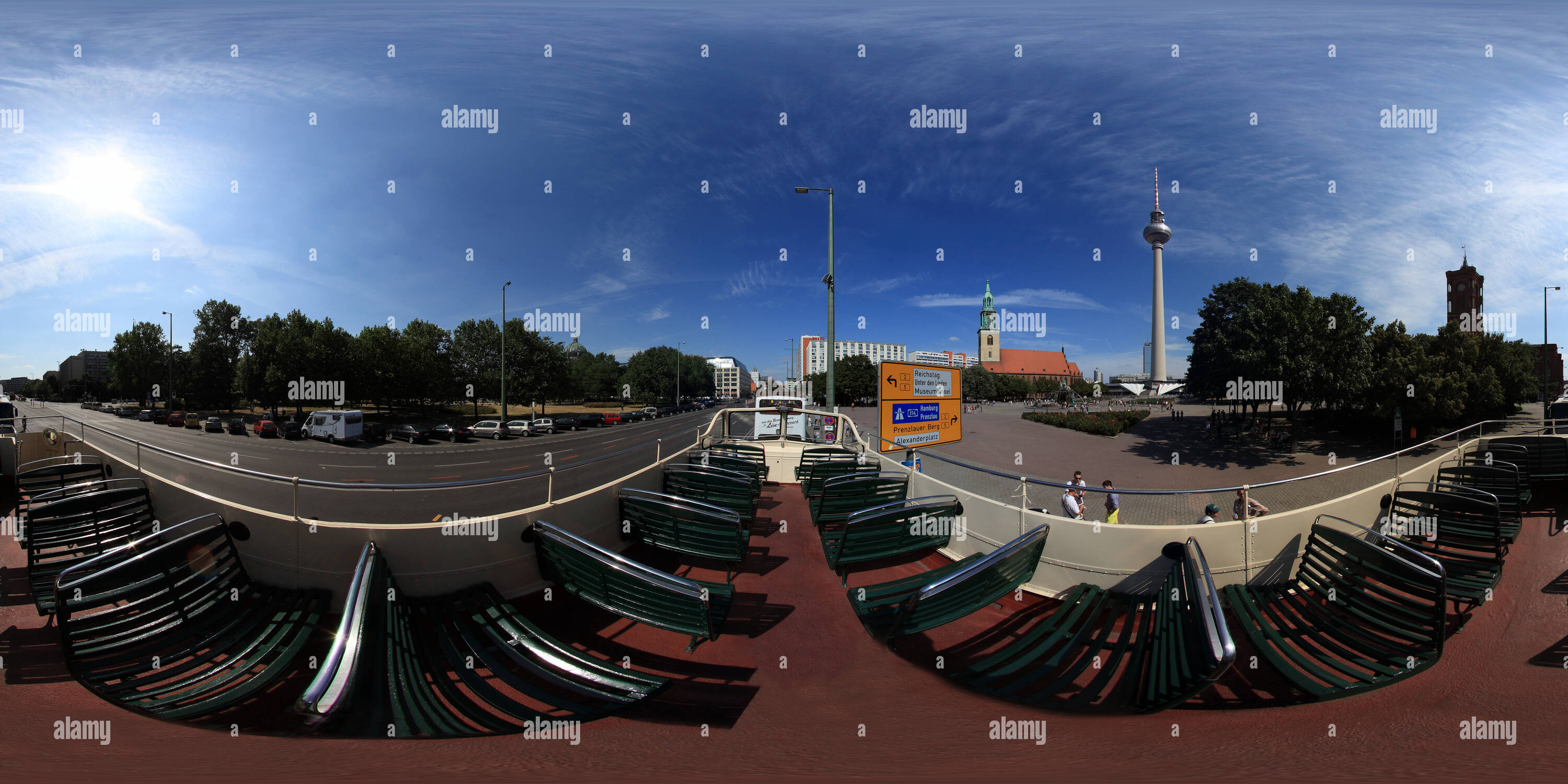 360° view of Double Decker Bus - Alamy