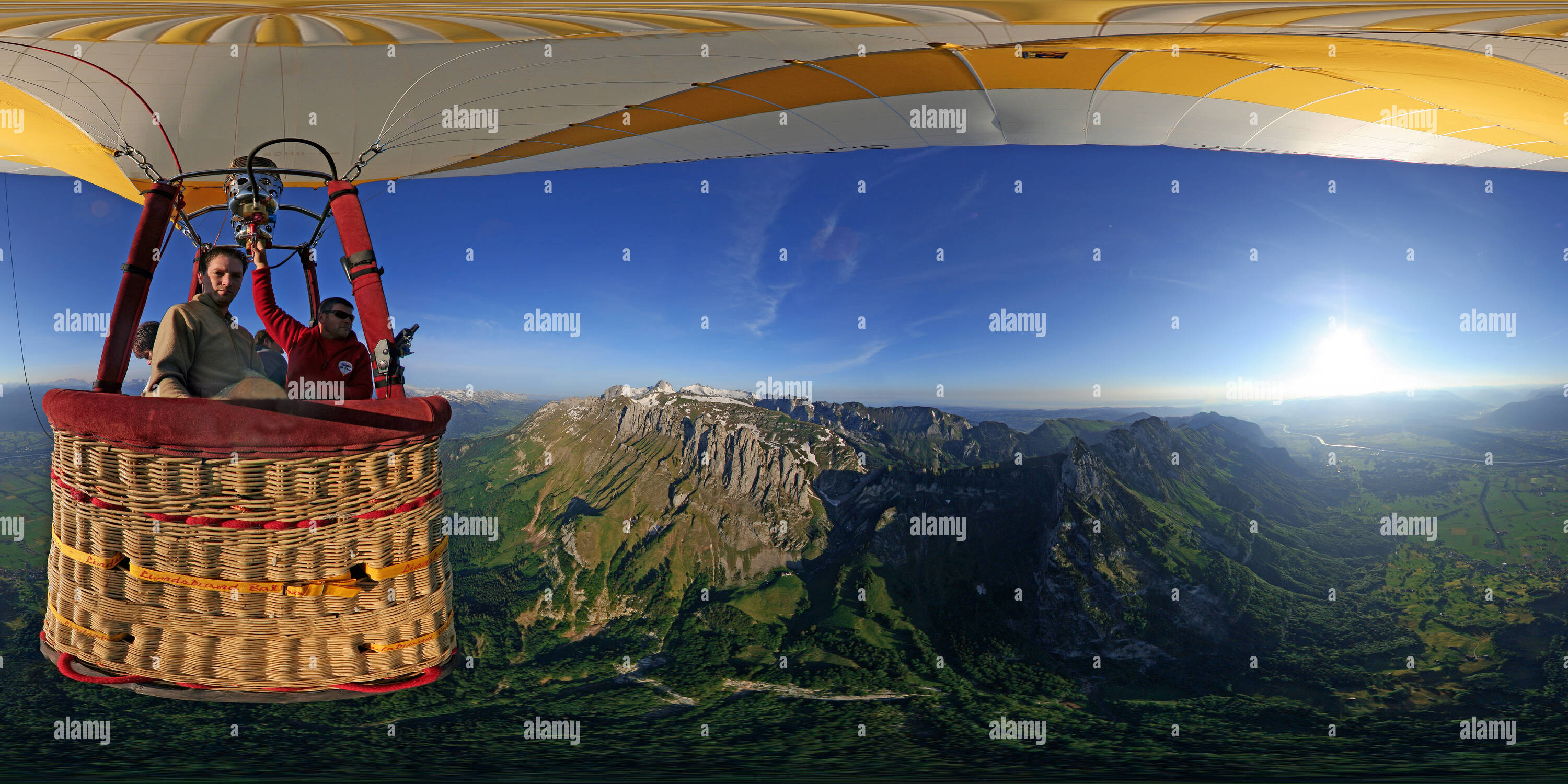 360° view of Elevator to heaven - Alamy