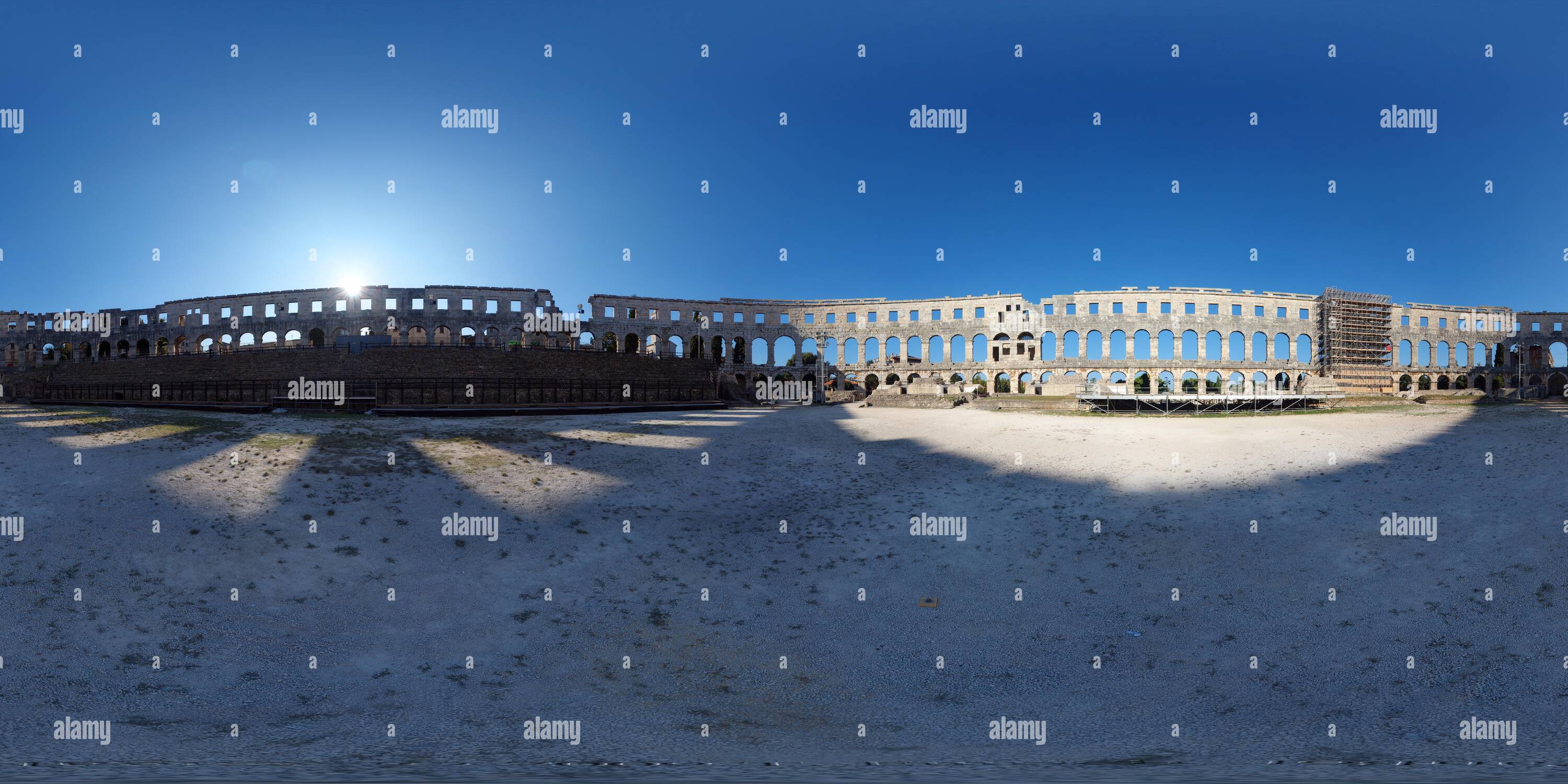 360° view of In the center of the Arena - Alamy