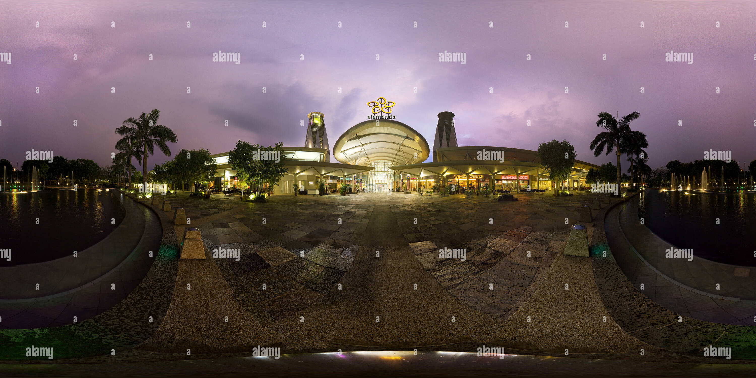 Alamanda shopping centre hi-res stock photography and images - Alamy