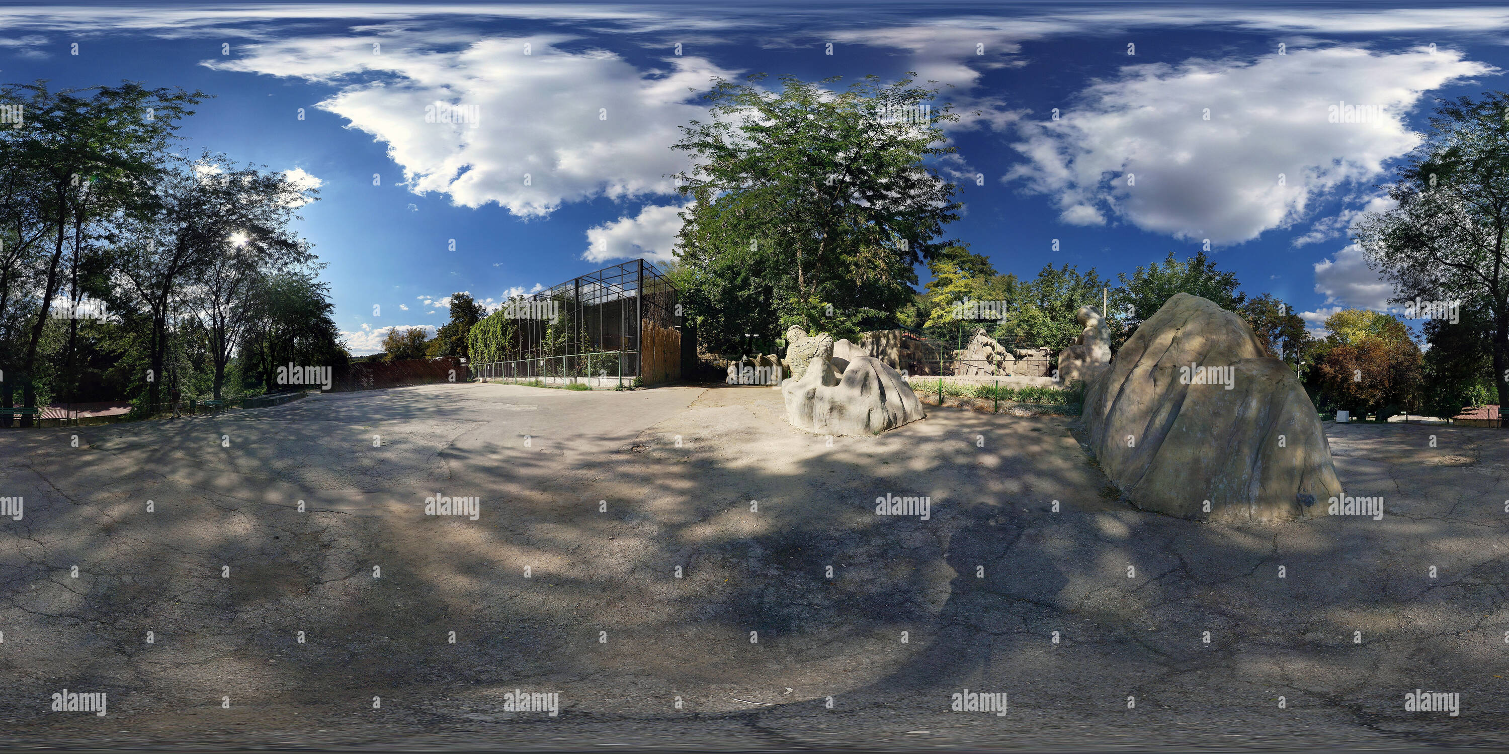 360° view of ZOO KISHINEV MOLDOVA 7 - Alamy