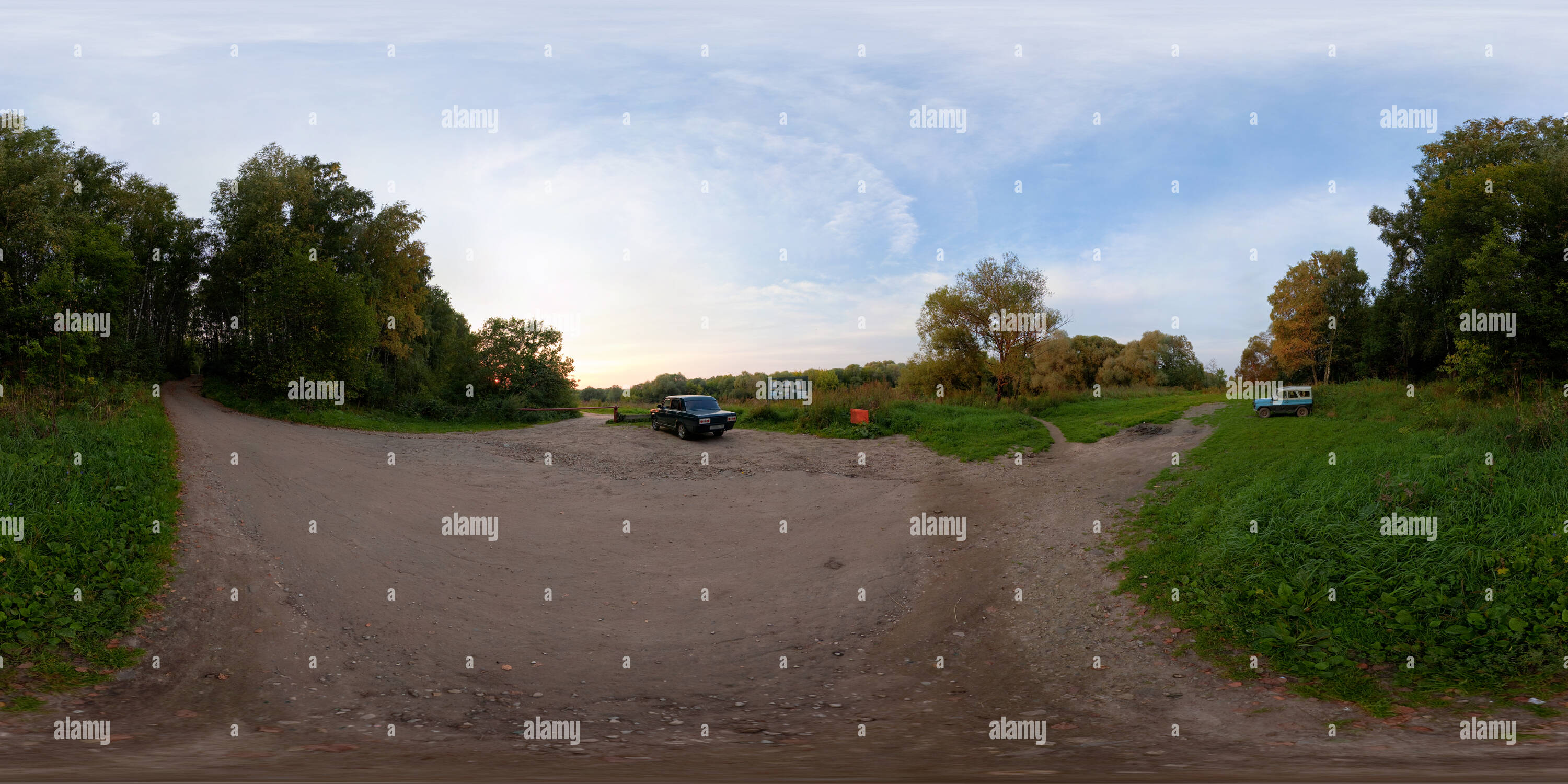 360° view of Road to the river - Alamy