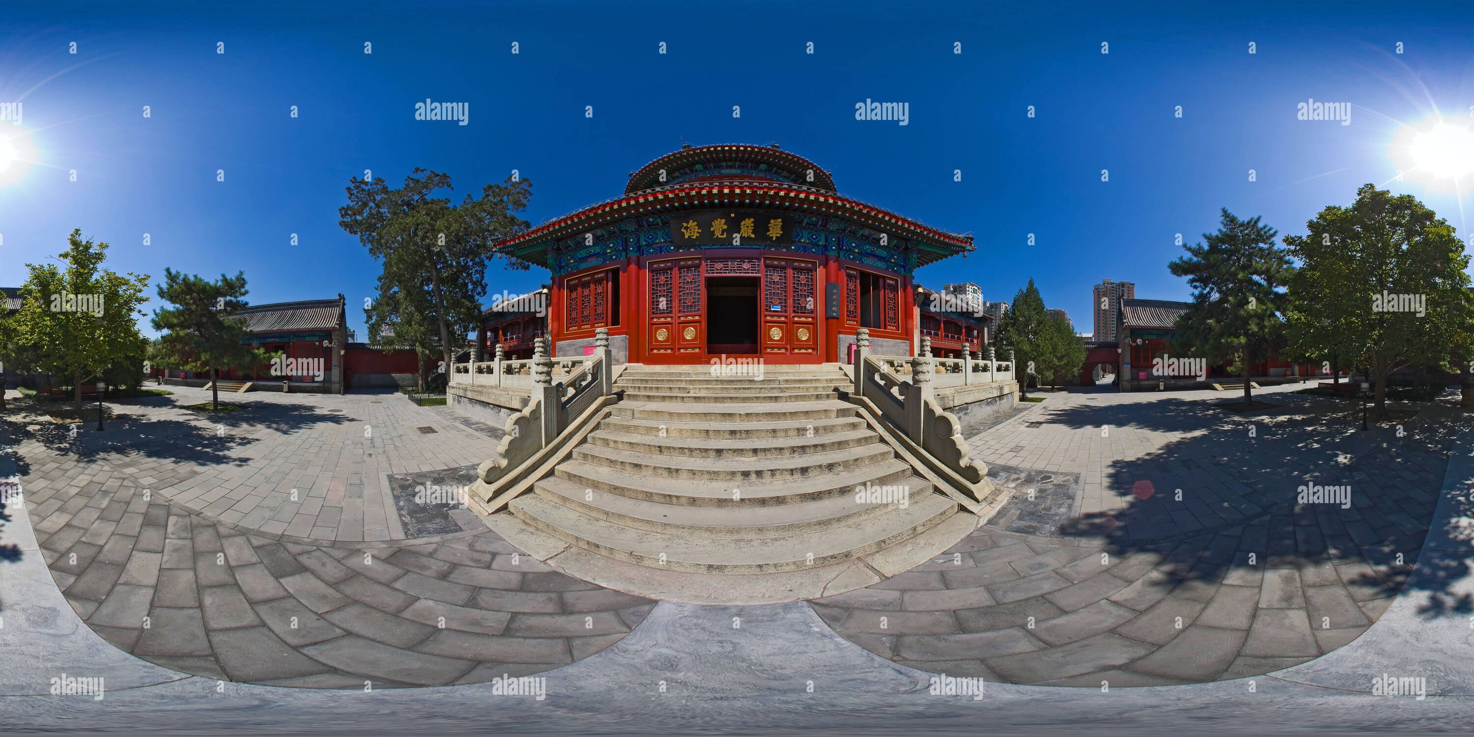 360° view of Dazhong Temple Big Bell Tower - Alamy