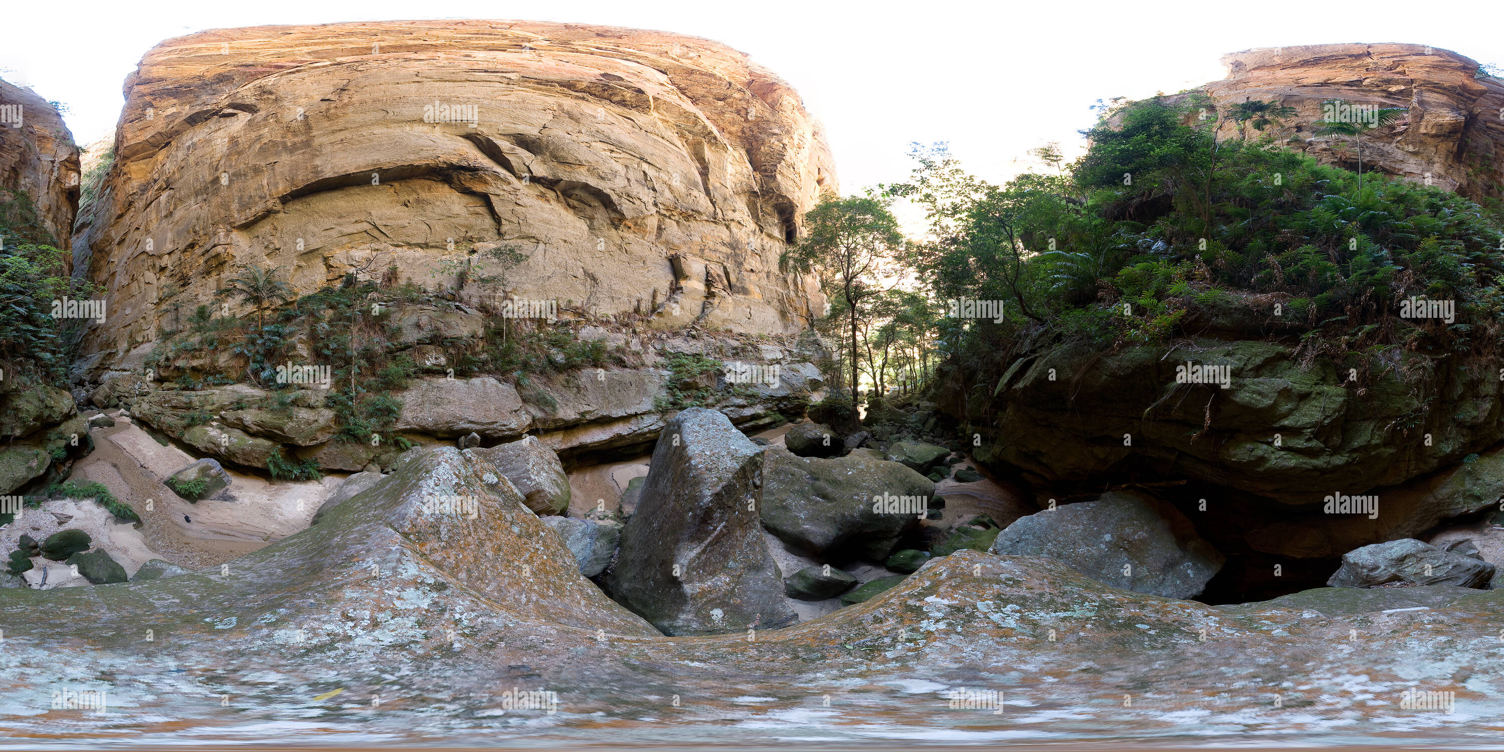 360° view of 081102 Ranohira Mada 001 - Alamy