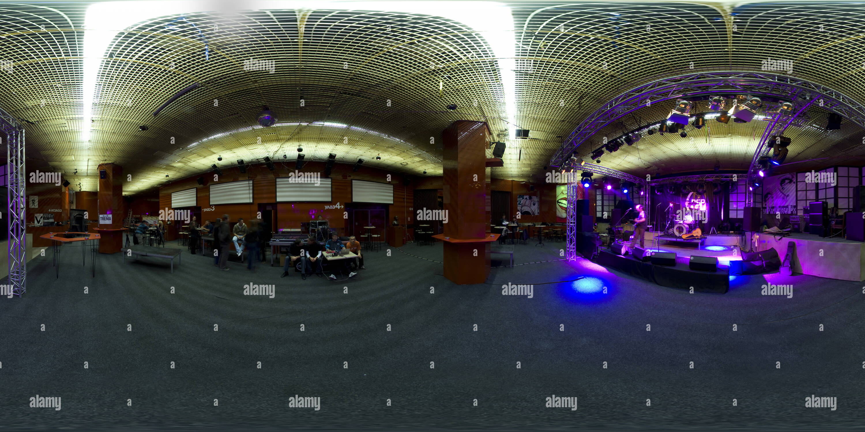 360° view of Sound check, Grate band, Trema Novi Sad - Alamy