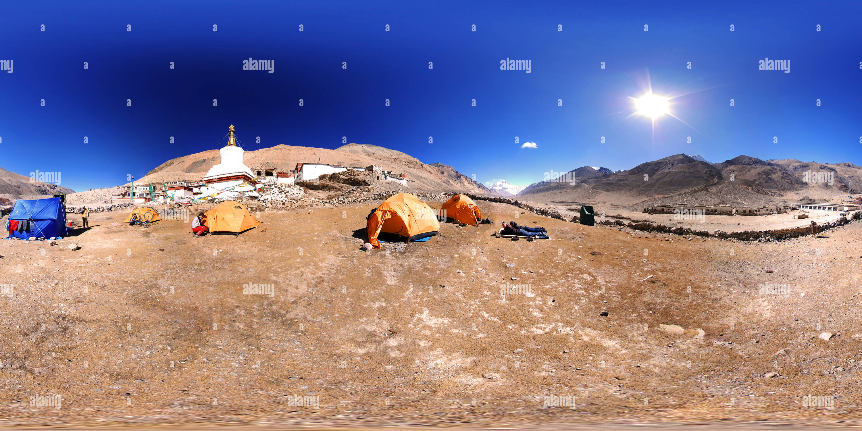 360° view of Rongpu Monastery Mount Everest Camping Area, Tibet - Alamy