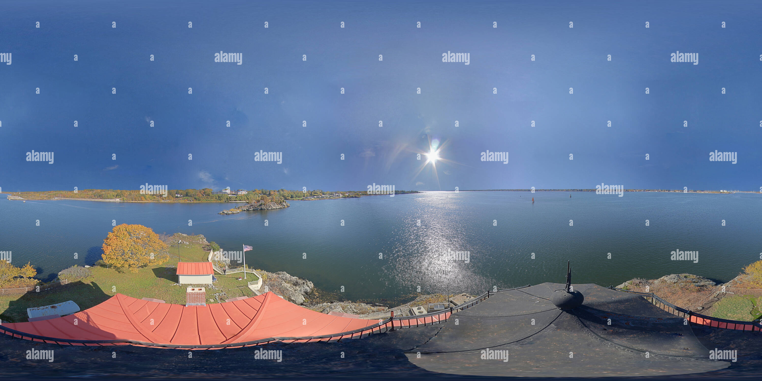 360° view of Pomham Rocks Lighthouse - over the tower - Alamy