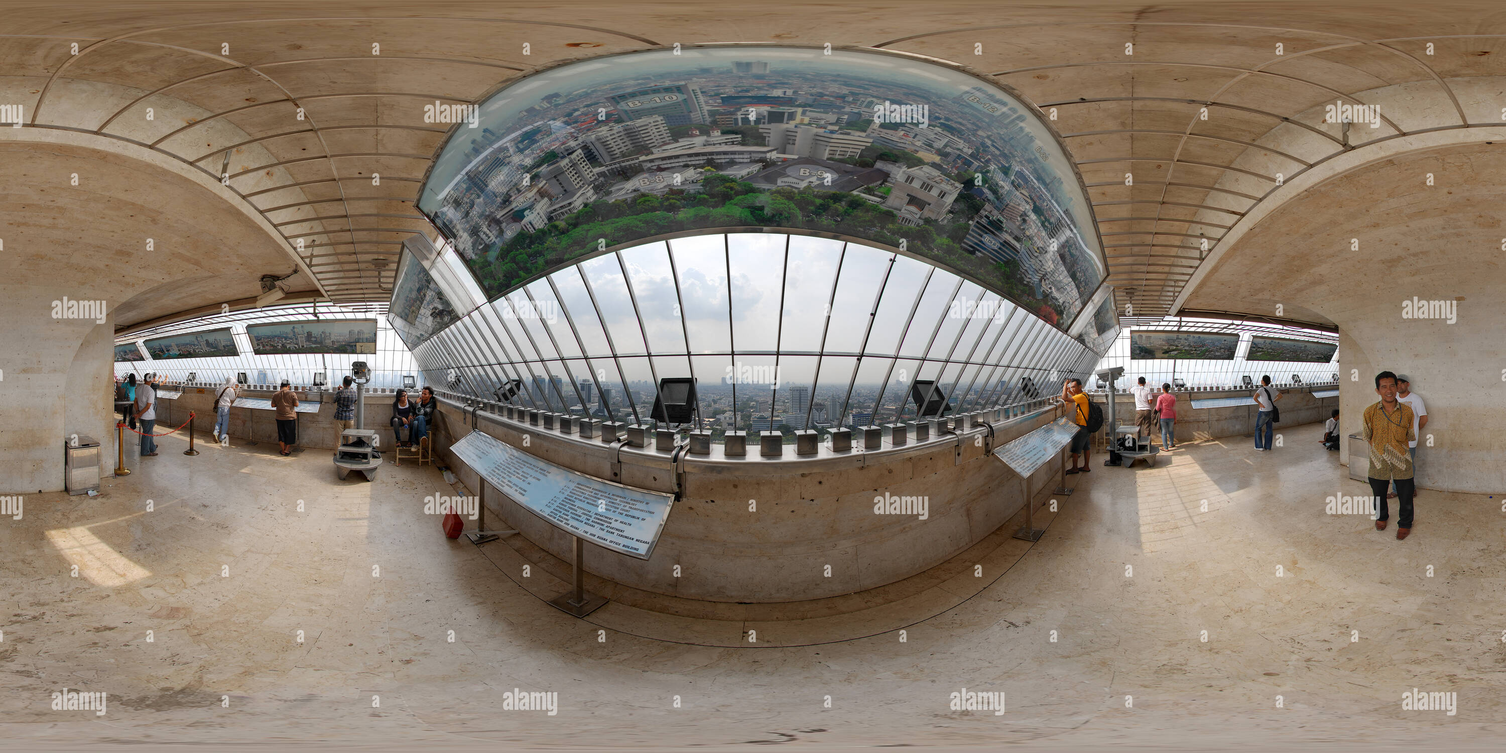 360° view of Viewing platform of Momen Nasional (MONAS), Jacarta - Alamy