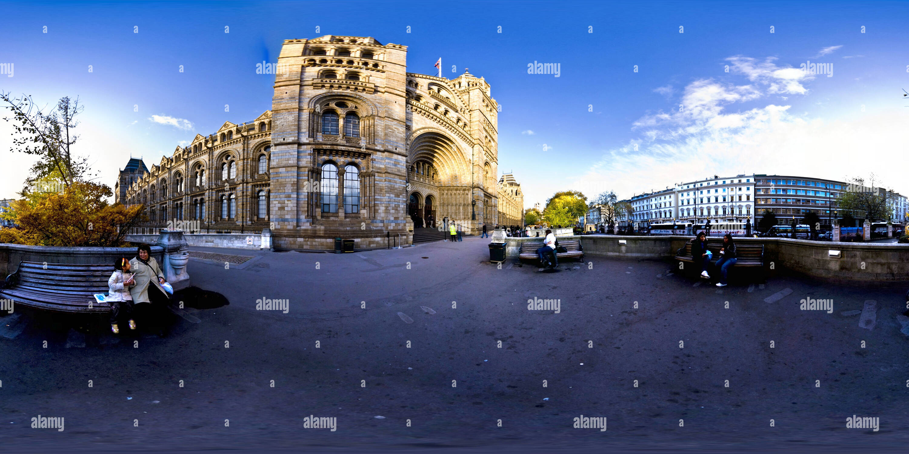 360° view of Natural History Museum - London - Alamy