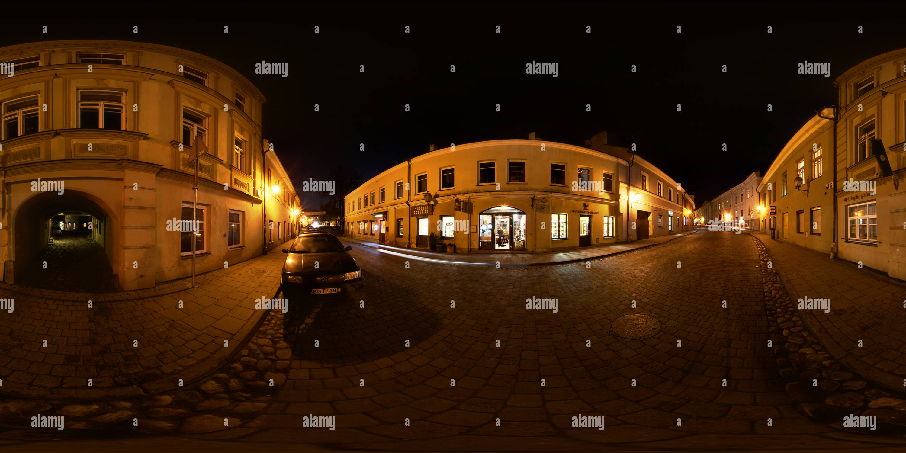 Uzupio gatve hi-res stock photography and images - Alamy