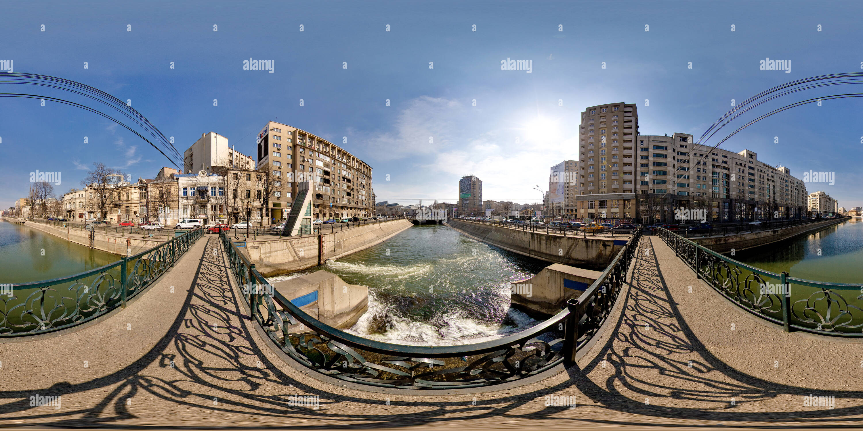 360° view of Bucharest Dambovita Bridge - Alamy