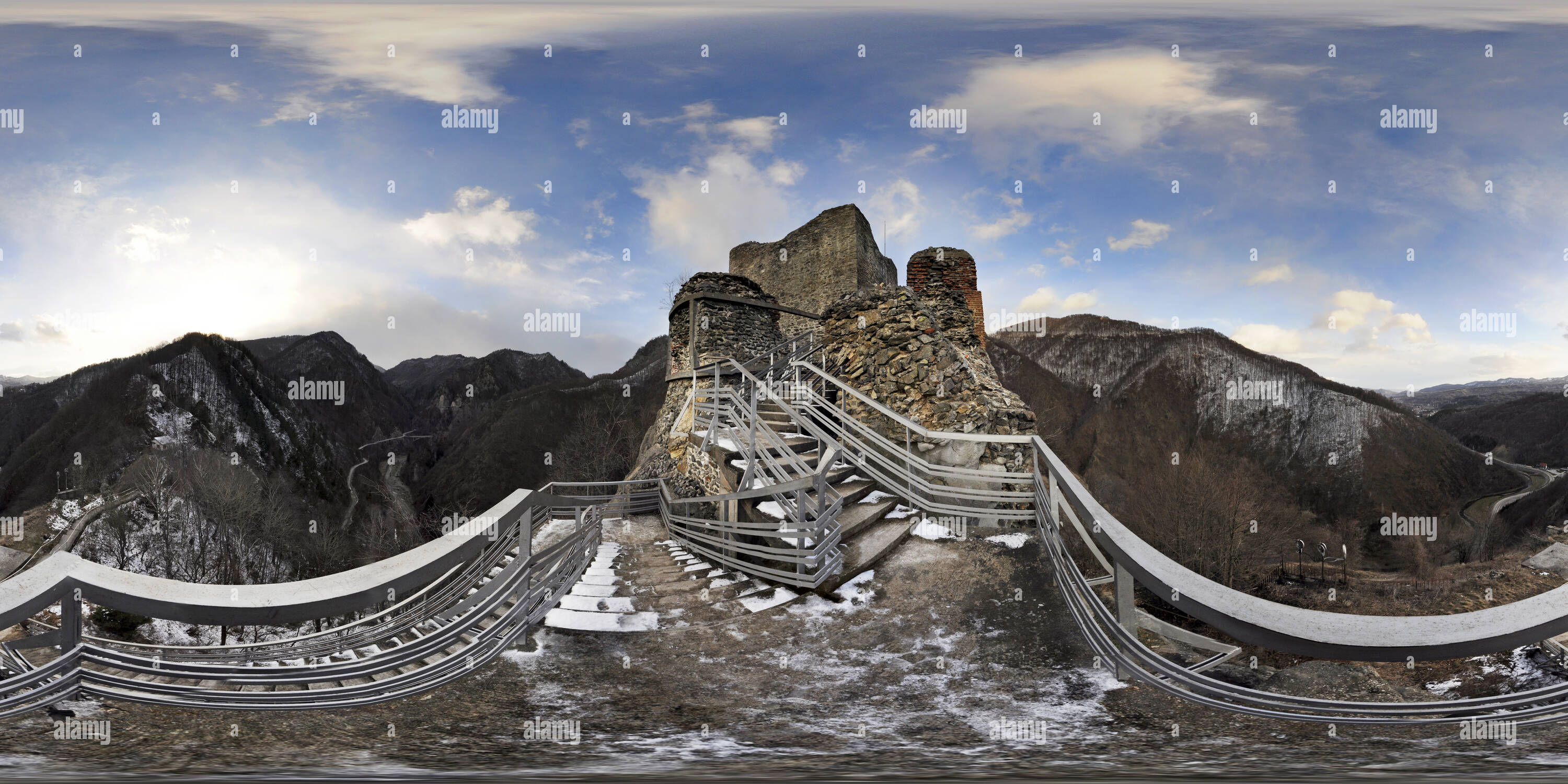 Poenari fortress hi-res stock photography and images - Alamy