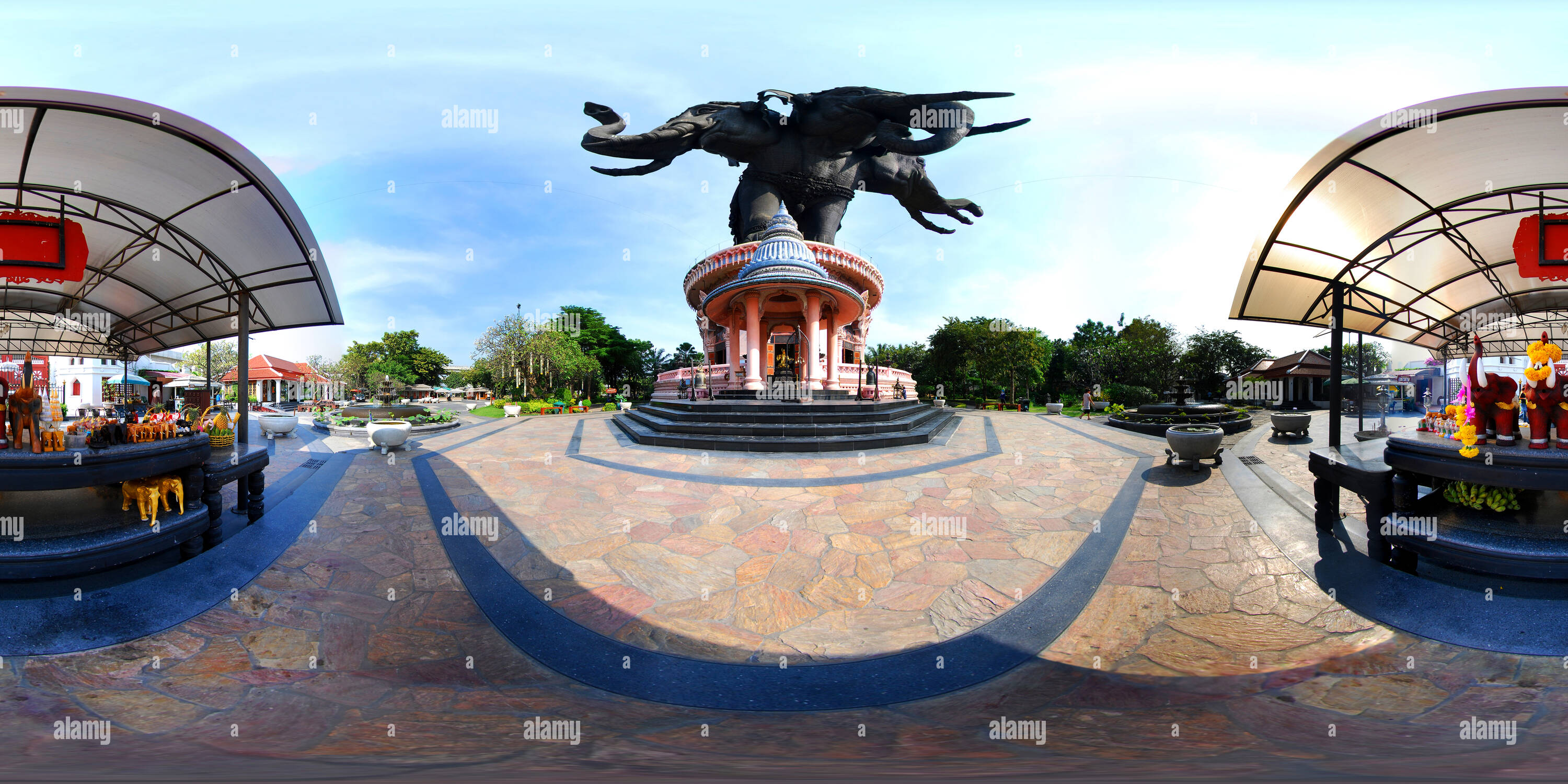 360° view of The Three-headed Elephant Erawan Museum - Alamy