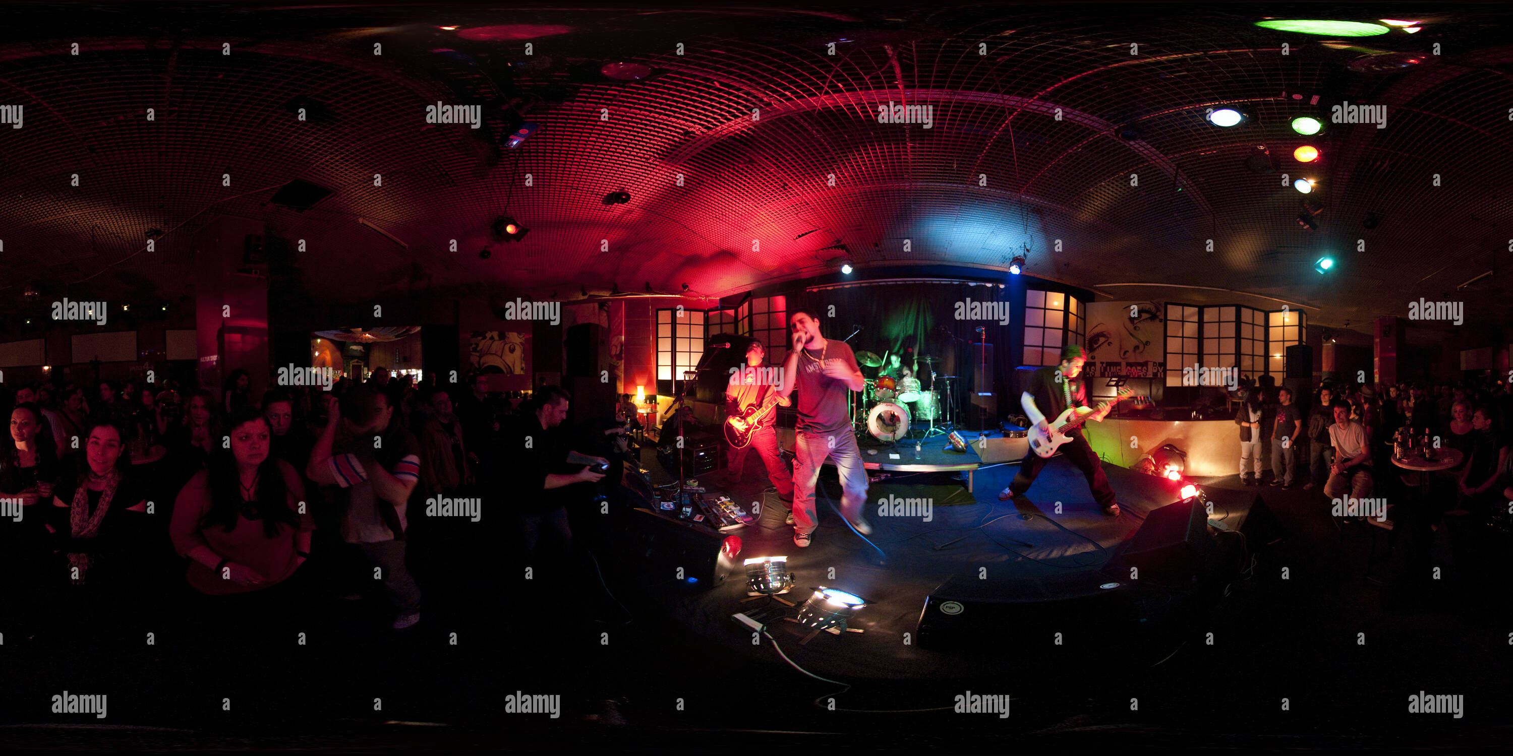 360° view of Plug N Play Live In Trema Novi Sad 10 - Alamy