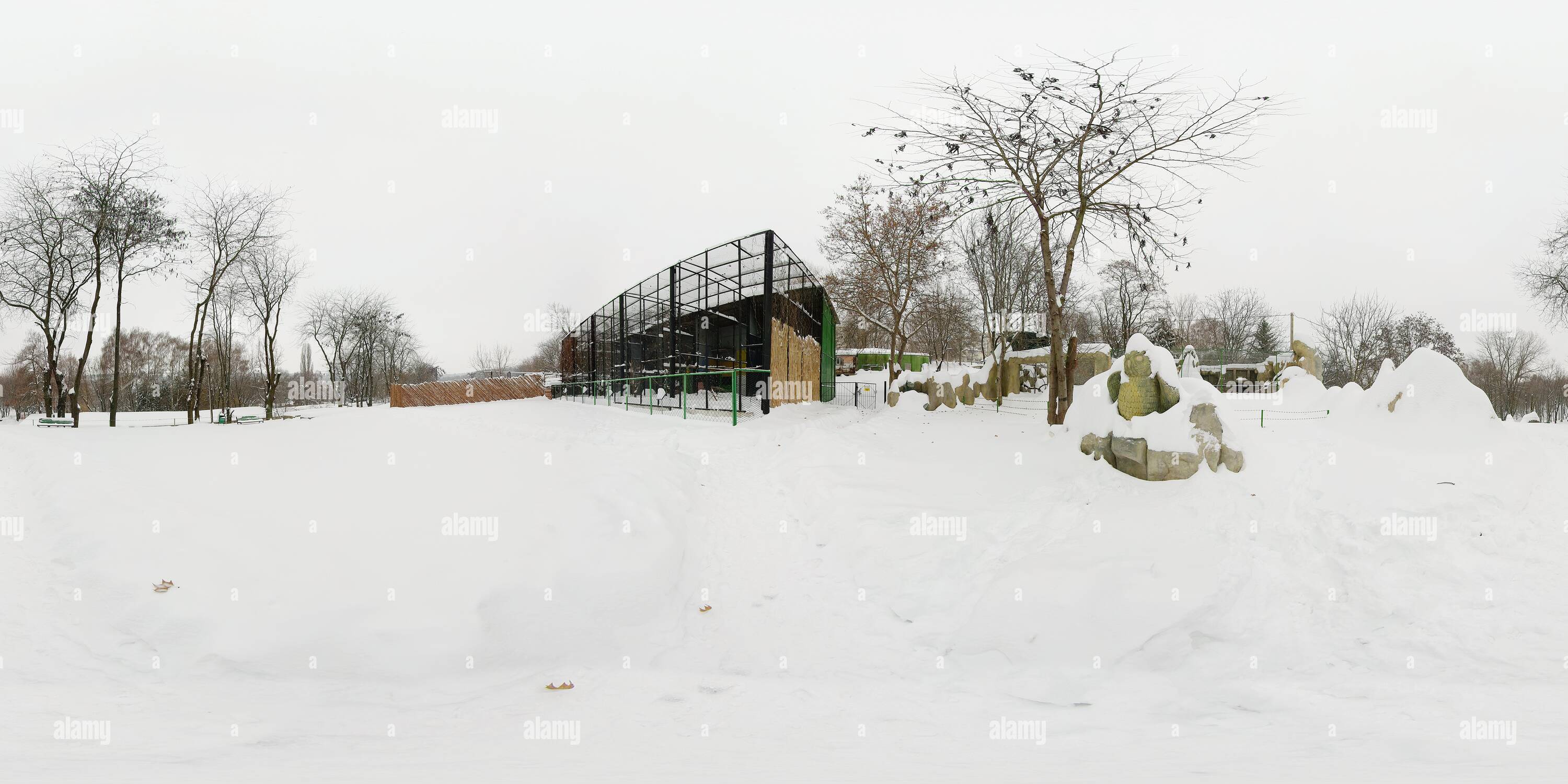 360° view of zoo kishinev moldova winter "Section of birds - Alamy