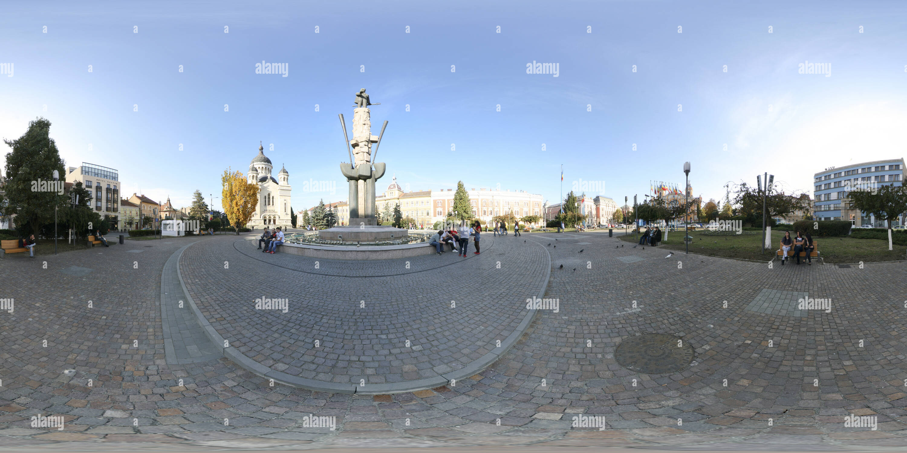 360° view of Avram Iancu Square, Cluj-Napoca, Romania - Alamy