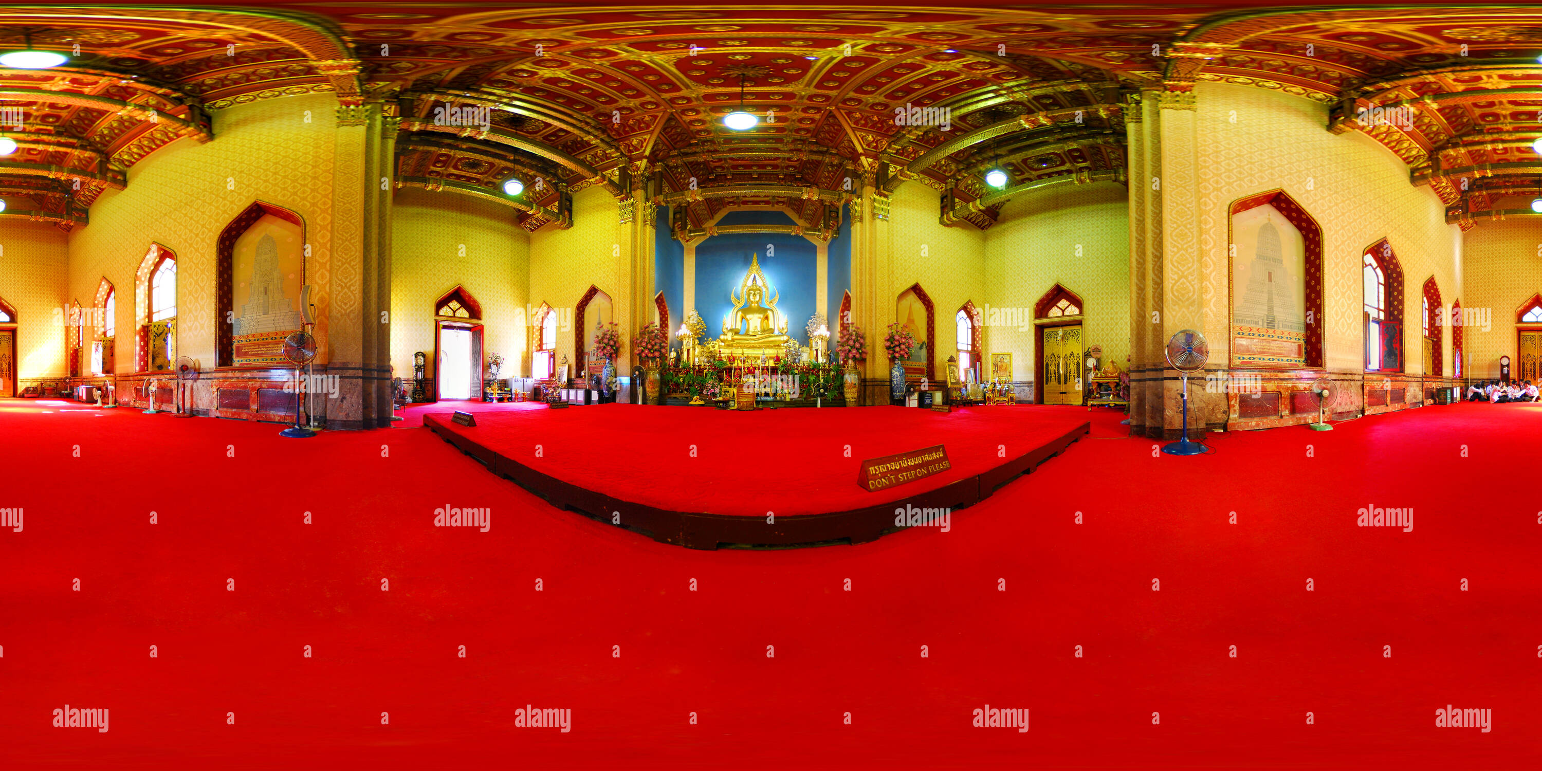 360° view of Ubosot Hall, Wat Benjamabophit - The Marble Temple ...